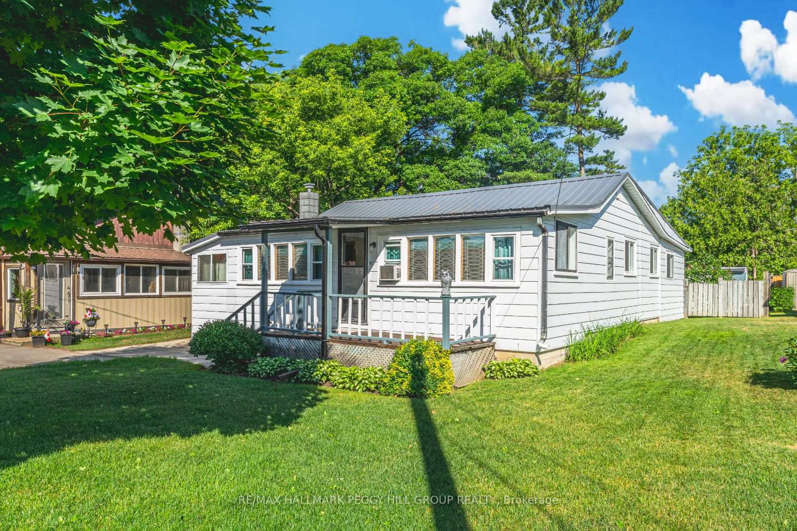 304 Old Mosley Street, Wasaga Beach, ON L9Z 2H8