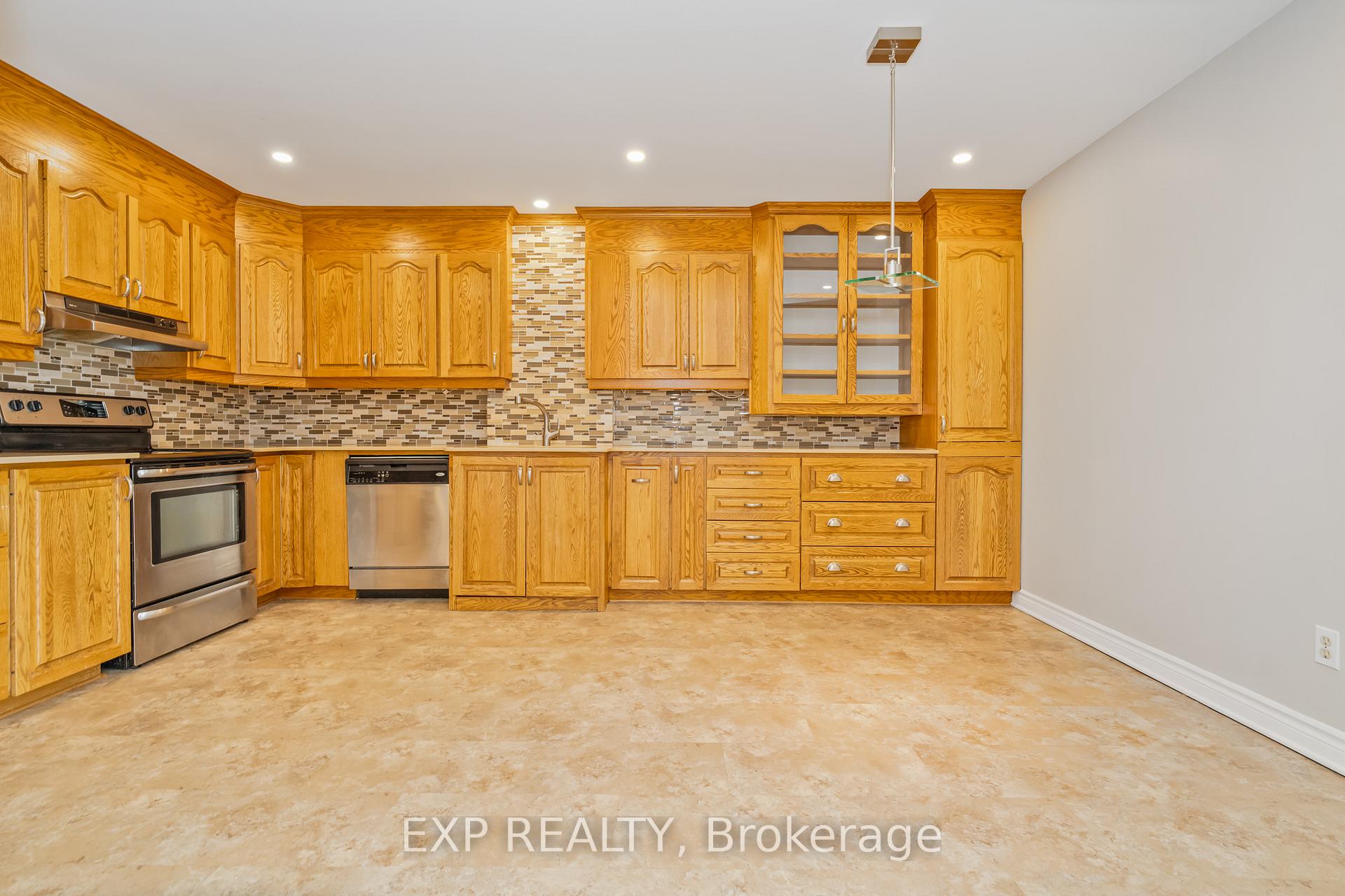 305 - 1485 BASELINE Road, Belair Park - Copeland Park and Area, ON K2C 3L8