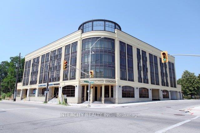 305 - 205 Lakeshore Road, Oakville, ON L6K 0H8