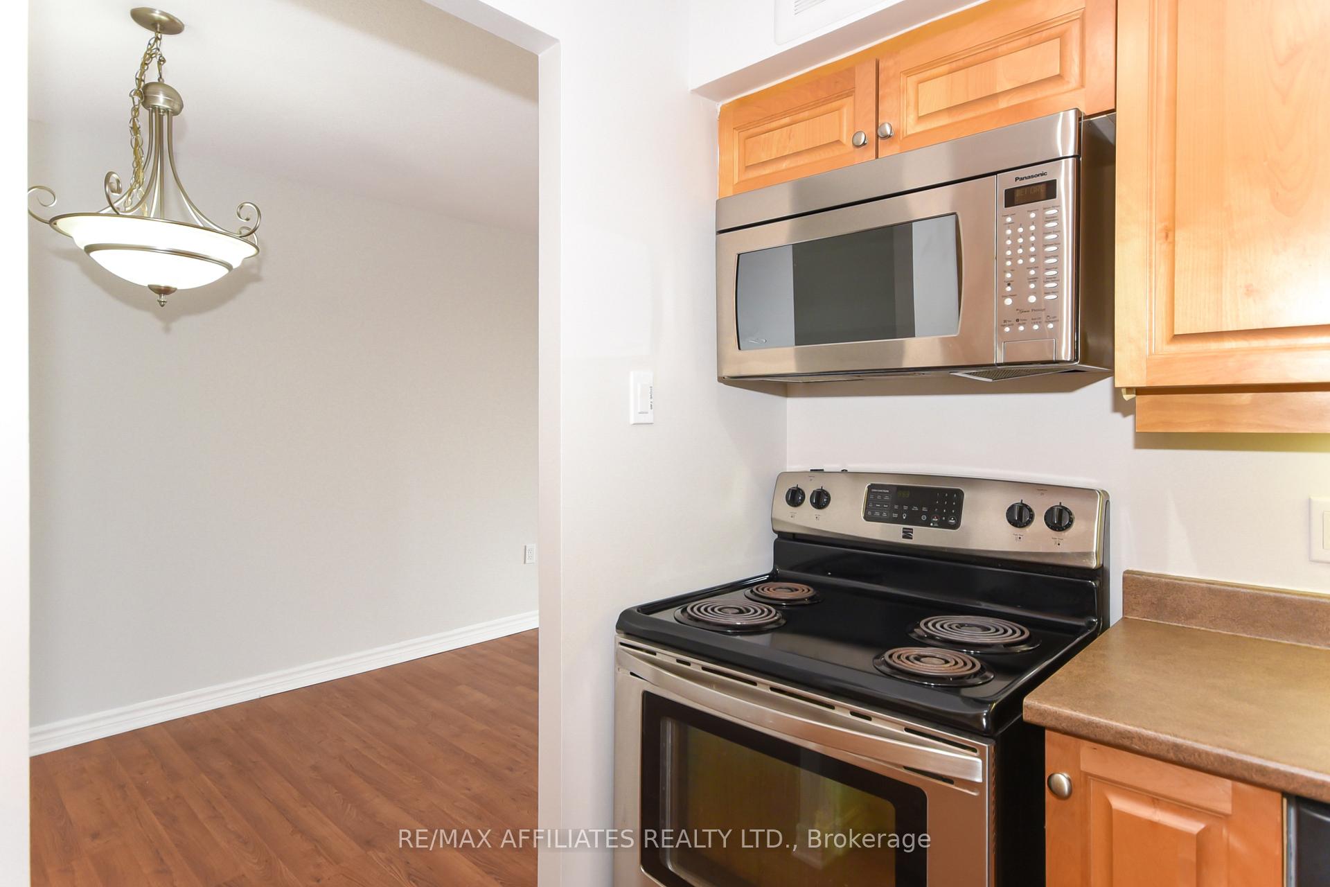 305 - 2400 Virginia Drive W, Alta Vista and Area, ON K1H 8L3