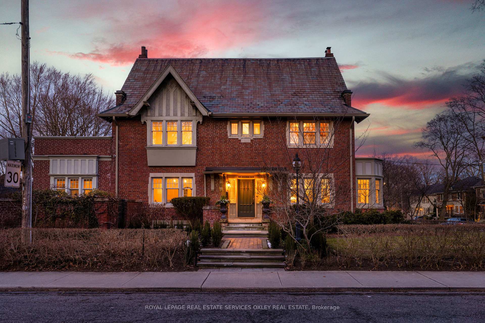 305 Inglewood Drive, Toronto, ON M4T 1J4