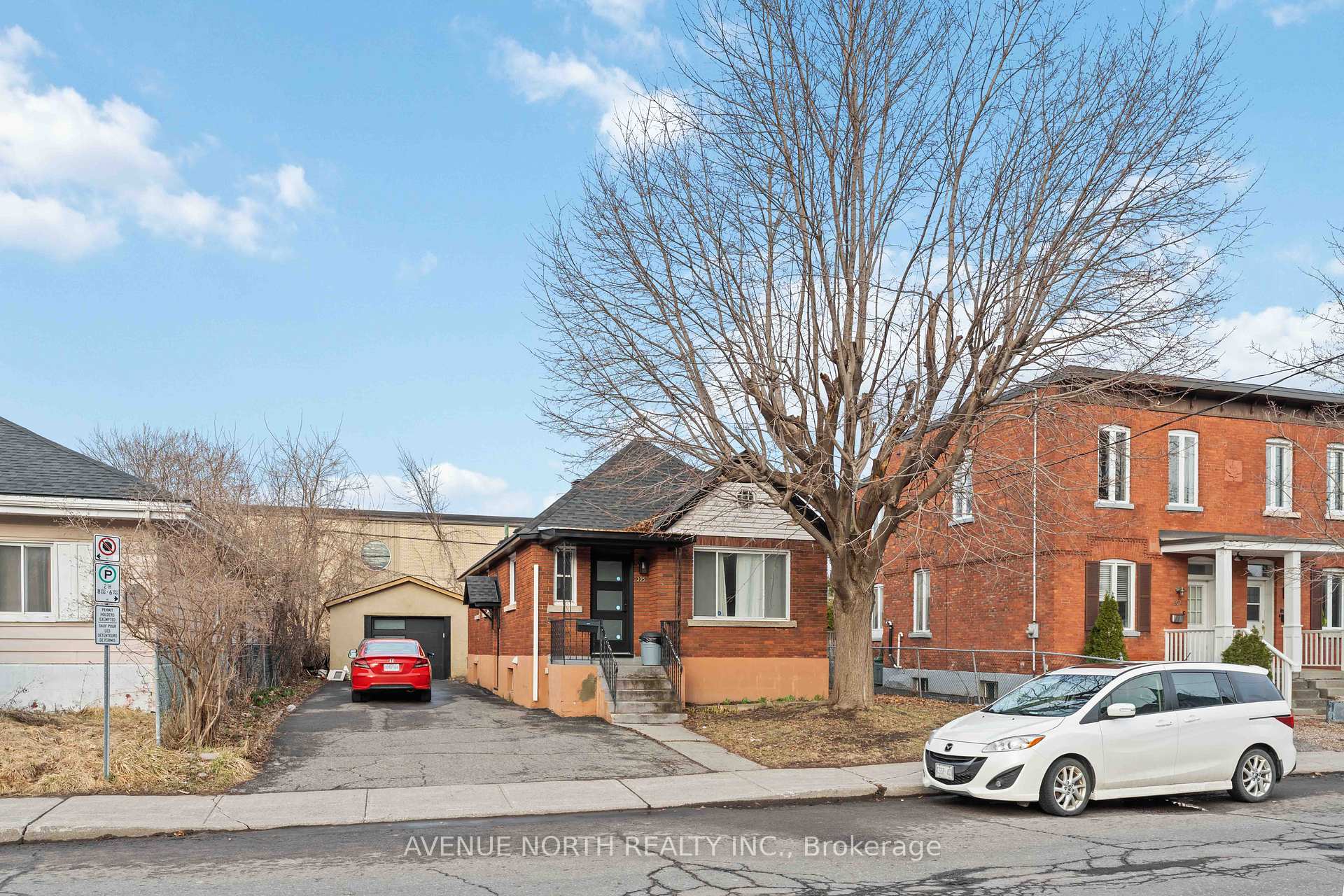 305 Olmstead Street, Vanier and Kingsview Park, ON K1L 7K2