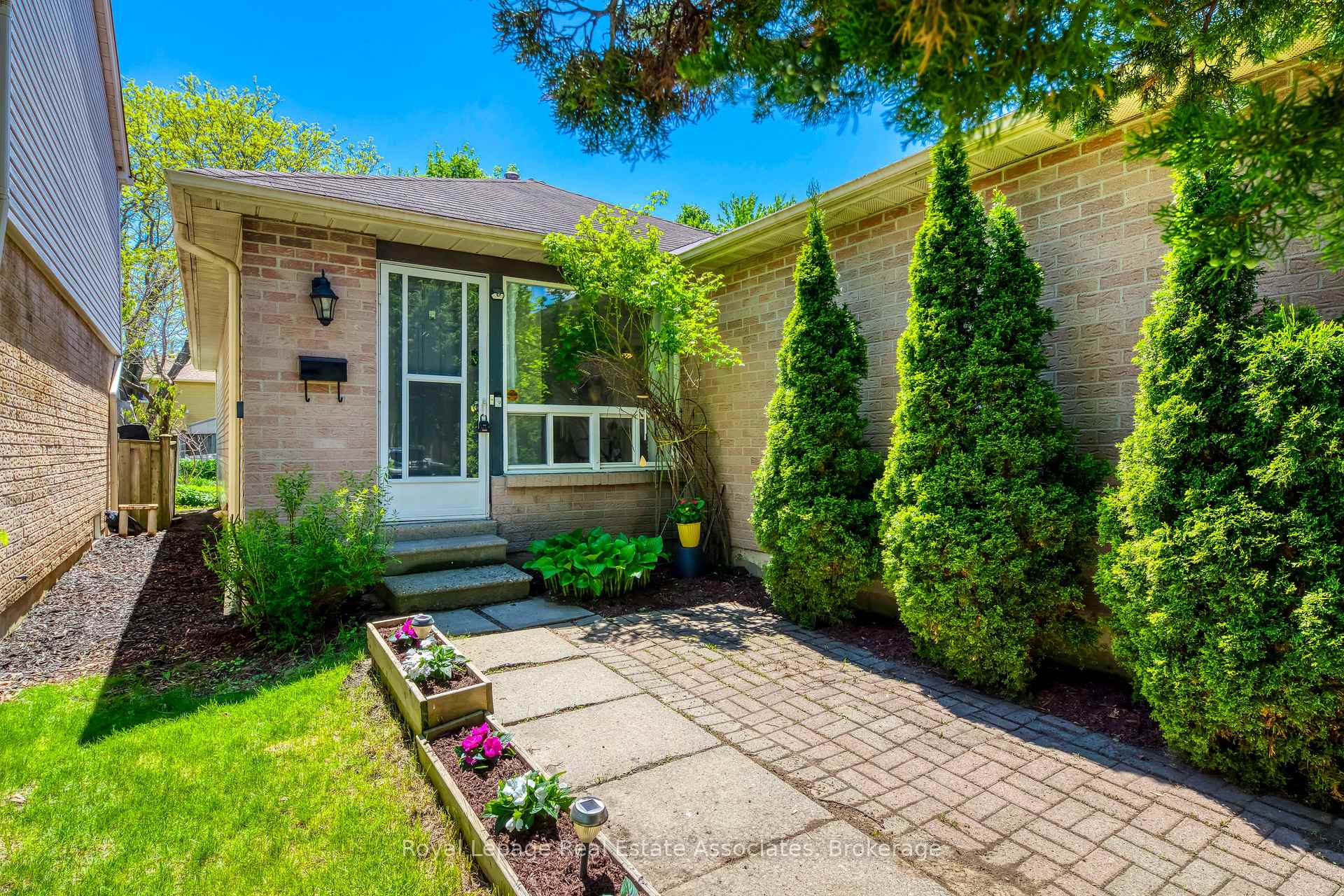 3053 Kilbride Crescent, Mississauga, ON L5N 3C4