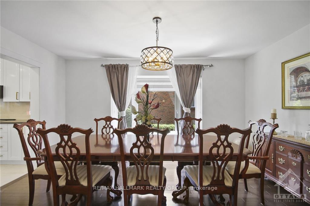 3056 UPLANDS Drive, Hunt Club - Windsor Park Village and Area, ON K1V 0A7