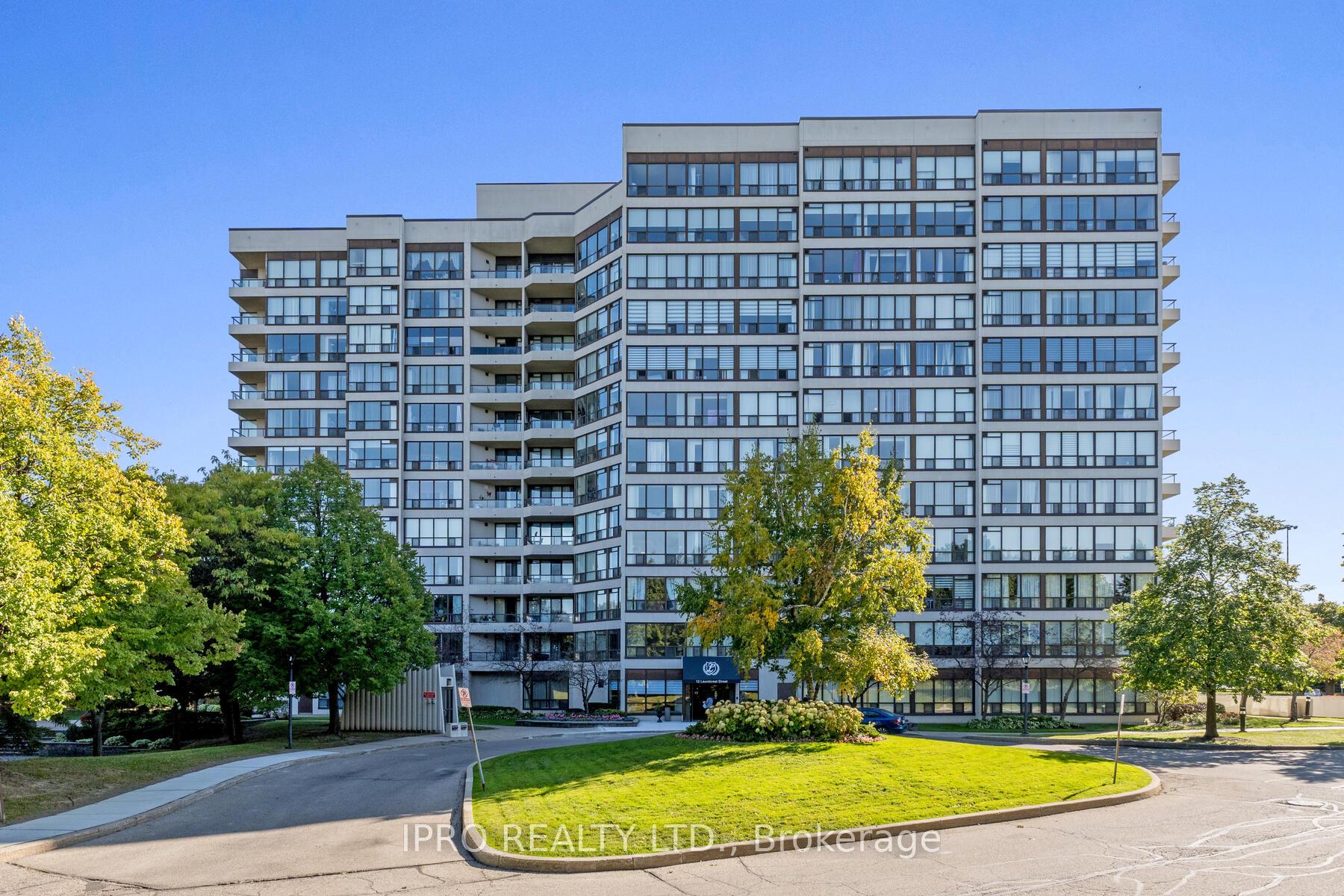 307 - 12 Laurelcrest Street, Brampton, ON L6S 5Y4