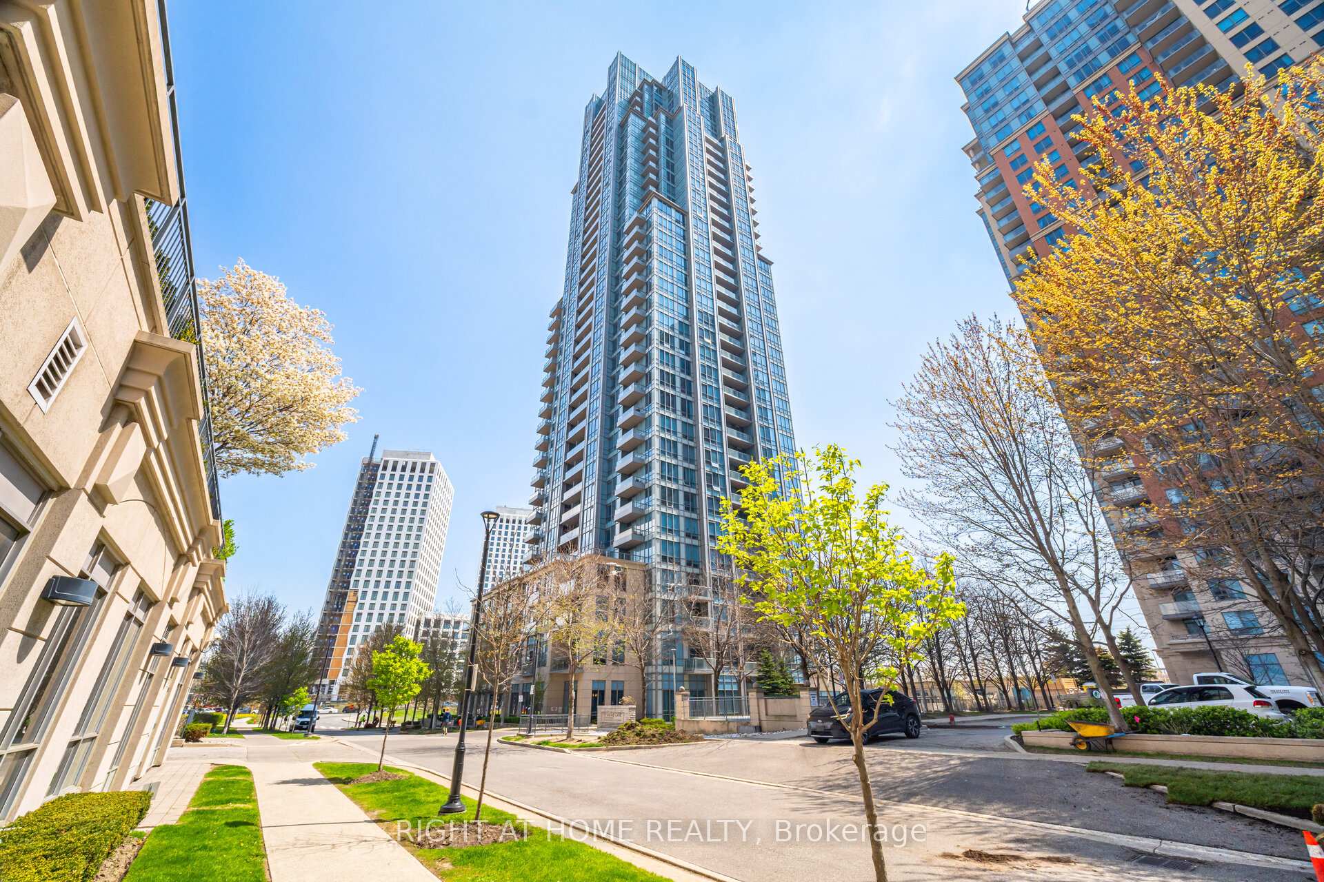 307 - 15 Viking Lane, Toronto, ON M9B 0A4