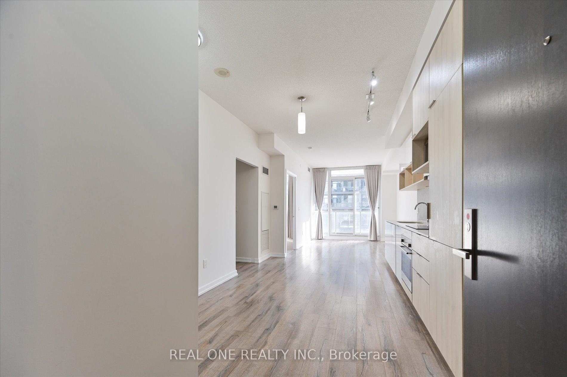 307 - 52 Forest Manor Road, Toronto, ON M2J 0E2