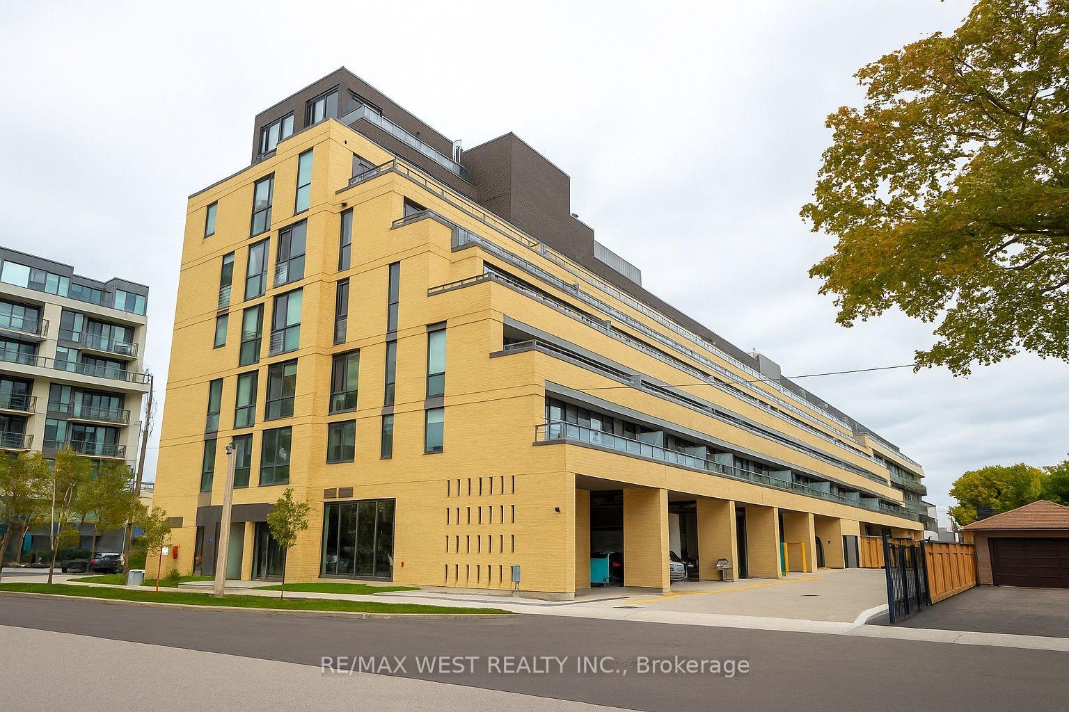 307 - 6 Chartwell Road, Toronto, ON M8Z 4E8