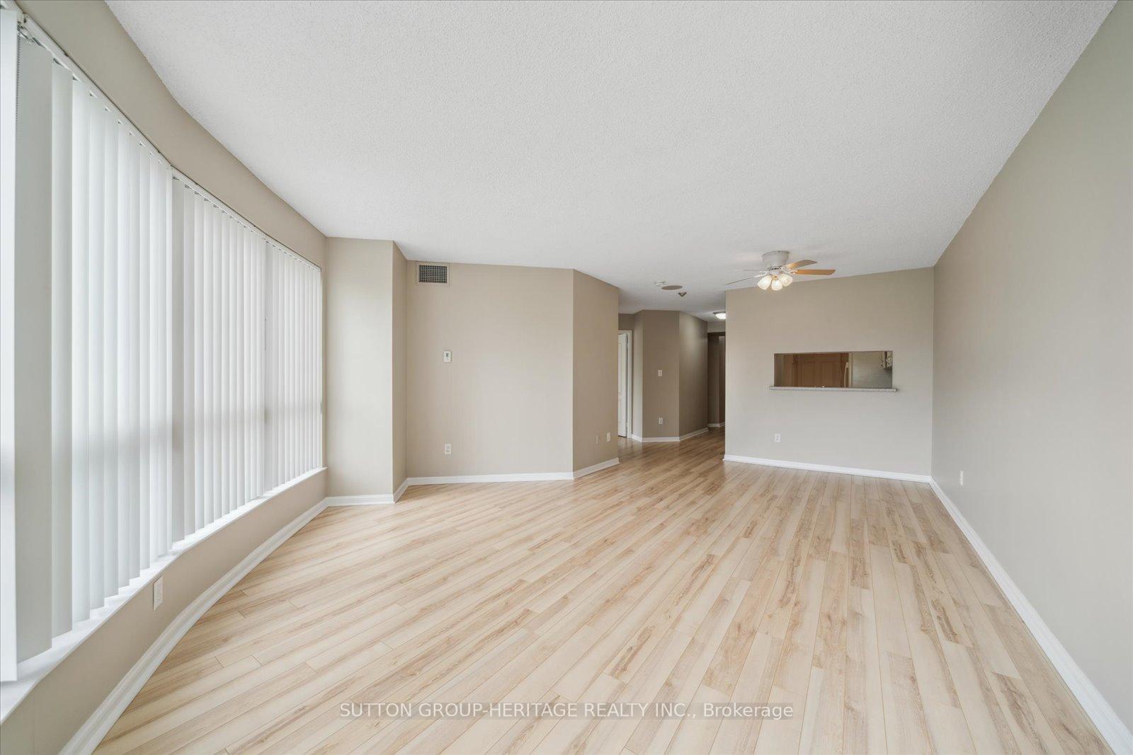 307 - 712 Rossland Road E, Whitby, ON L1N 9E8