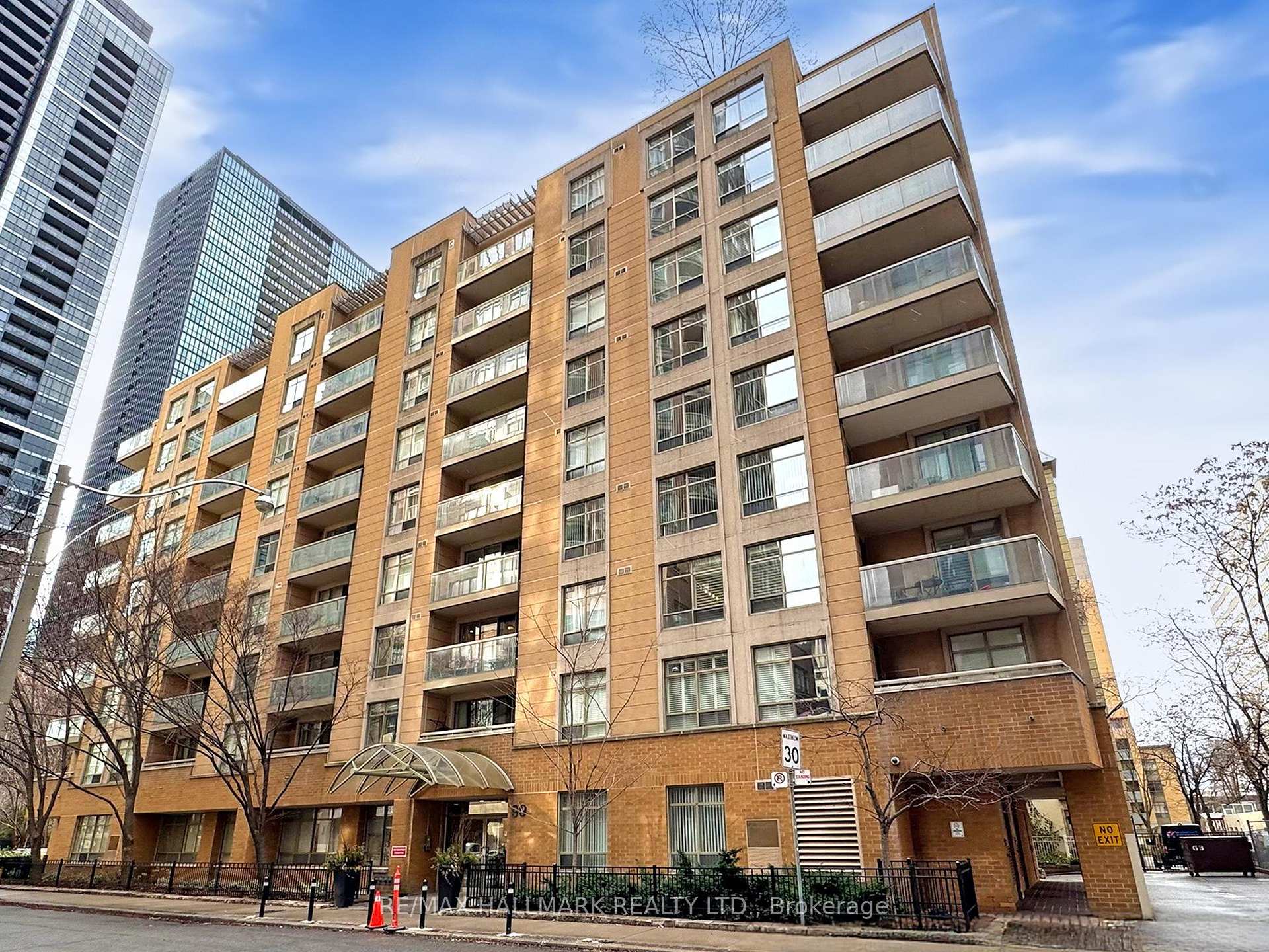 307 - 99 Hayden Street, Toronto, ON M4Y 3B4