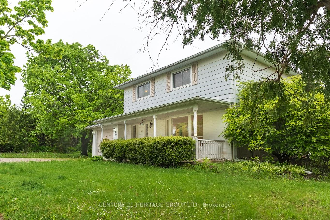 307 Towercrest Drive, Newmarket, ON L3Y 1C1