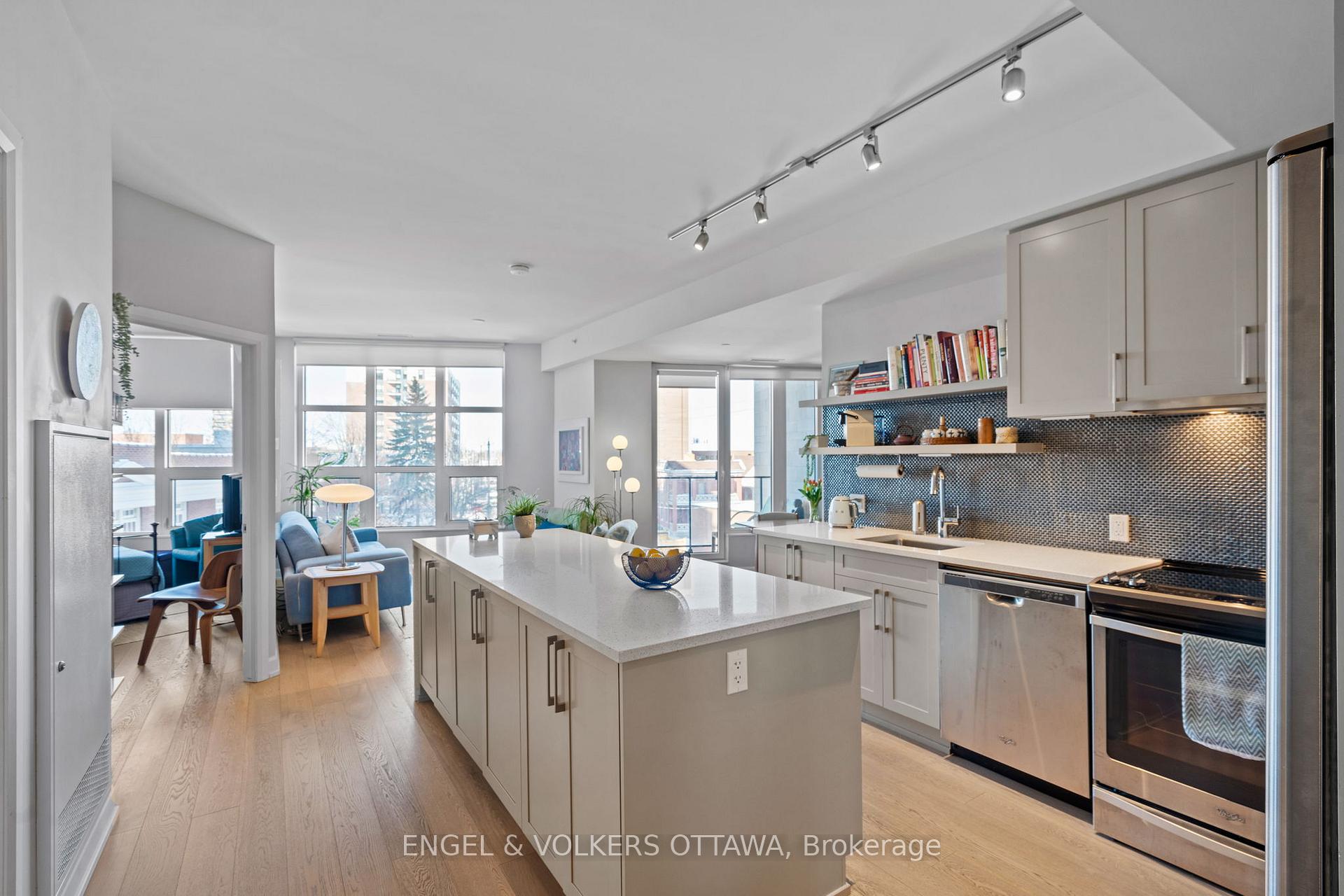 308 - 10 Rosemount Avenue, West Centre Town, ON K1Y 4G9