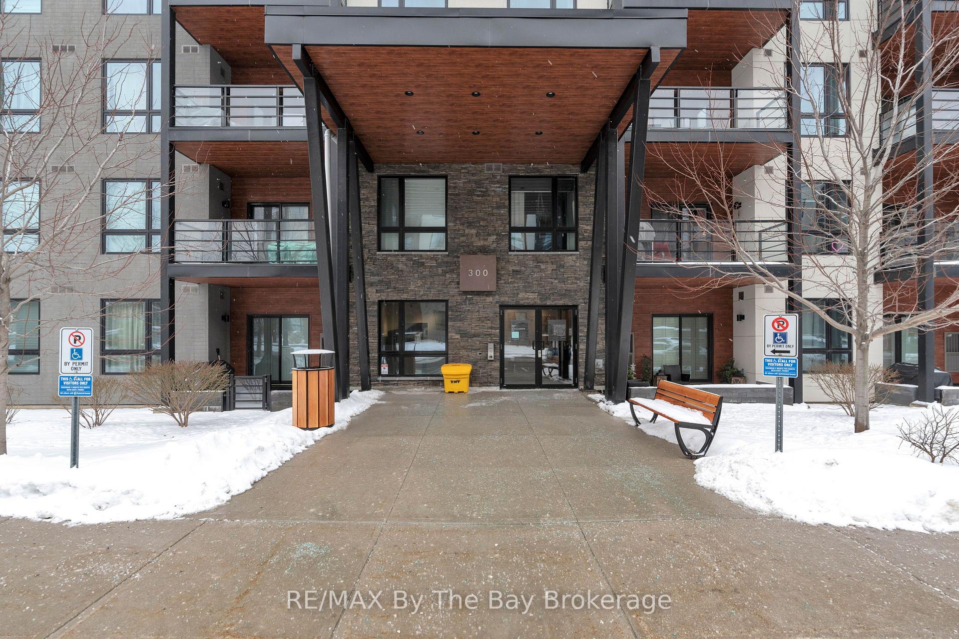 309 - 300 ESSA Road, Barrie, ON L9J 0B9