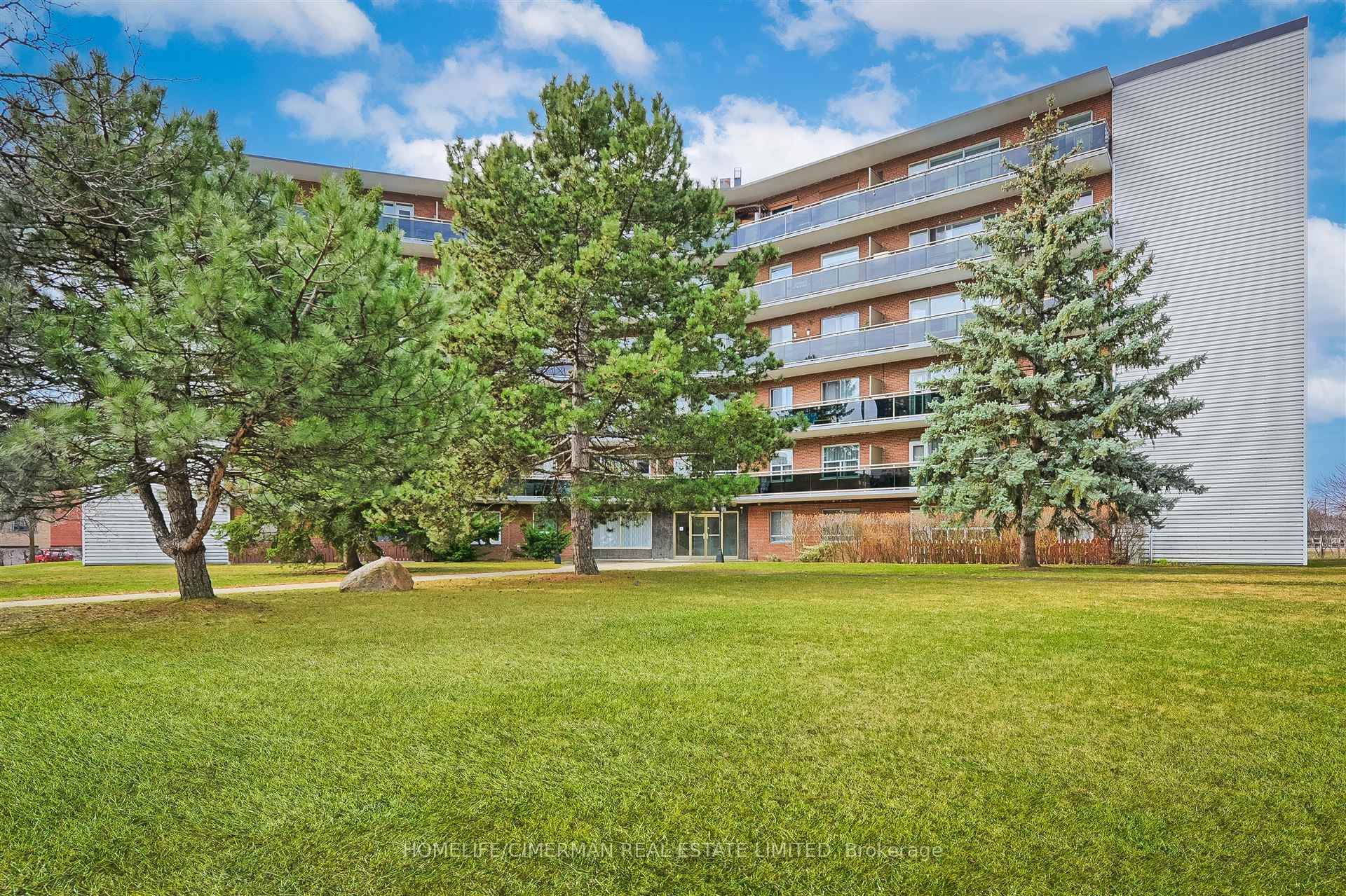 309 - 346 The West Mall, Toronto, ON M9C 1E5