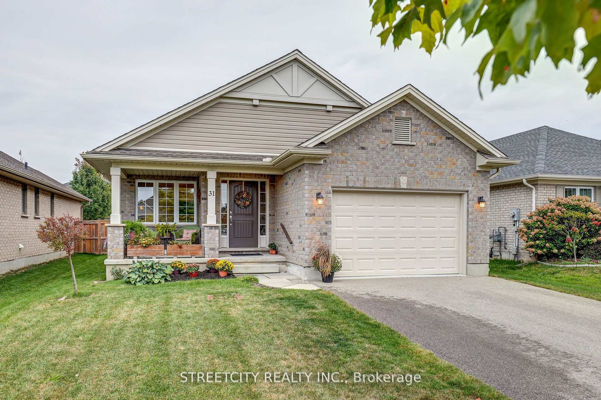 31 Acorn Trail, St. Thomas, ON N5R 0H5