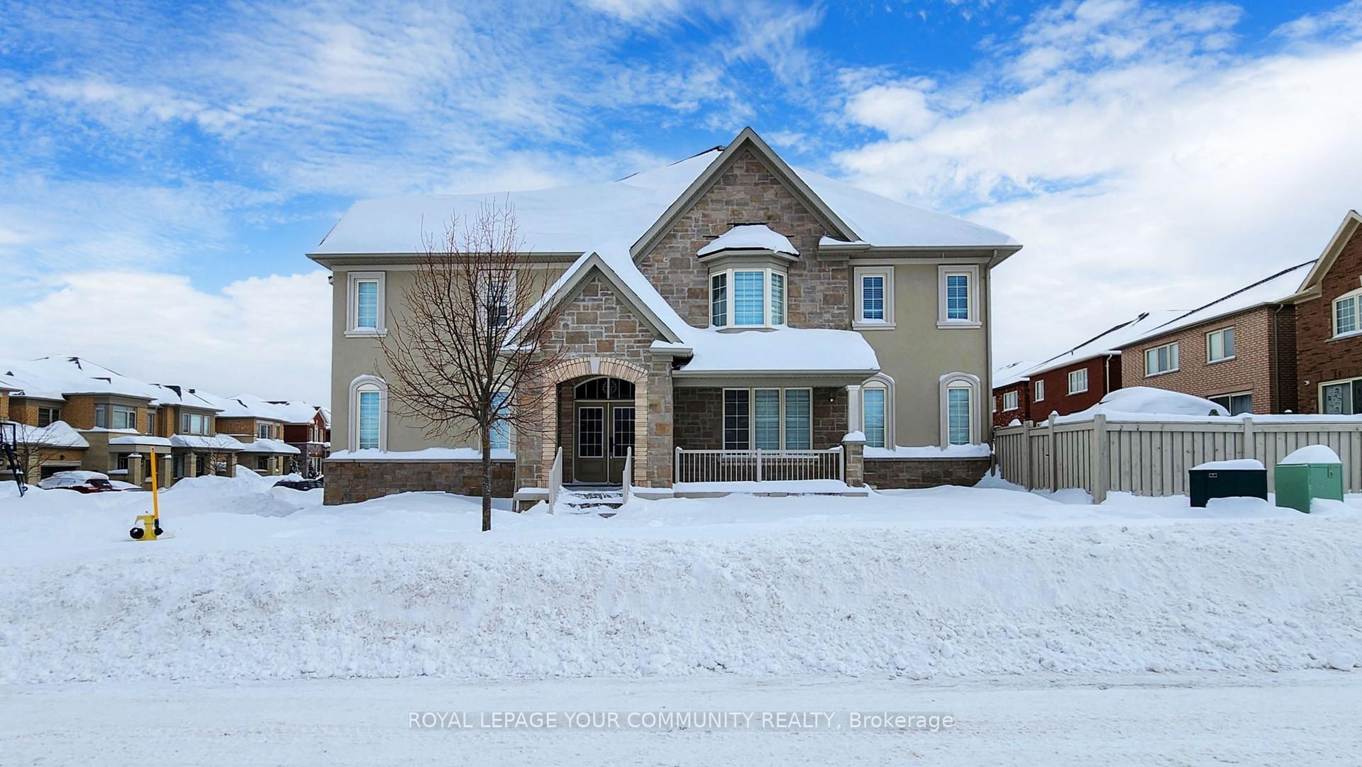 31 Frederick Pearson Street, East Gwillimbury, ON L9N 0R8