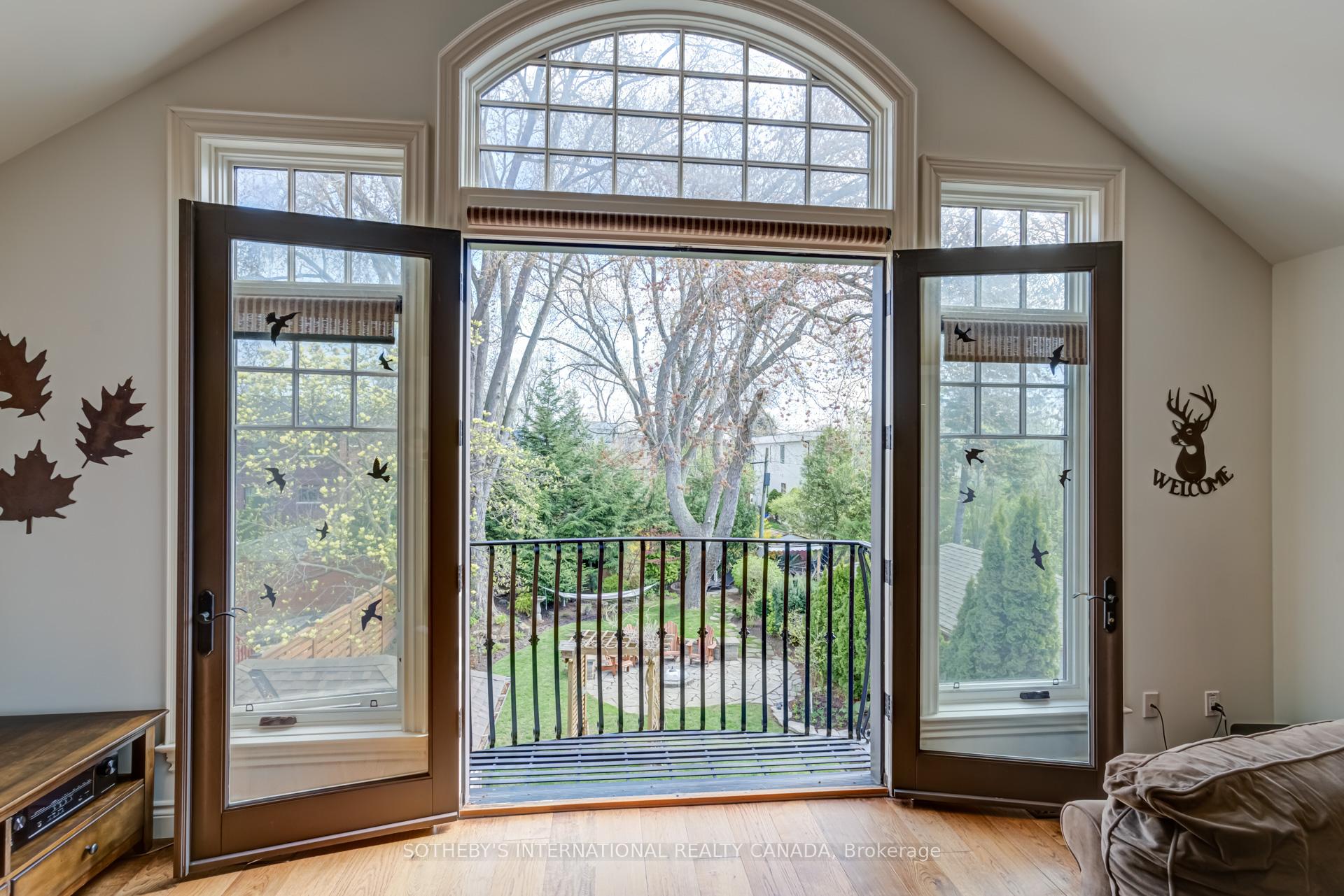 31 Maple Avenue N, Mississauga, ON L5H 2R9