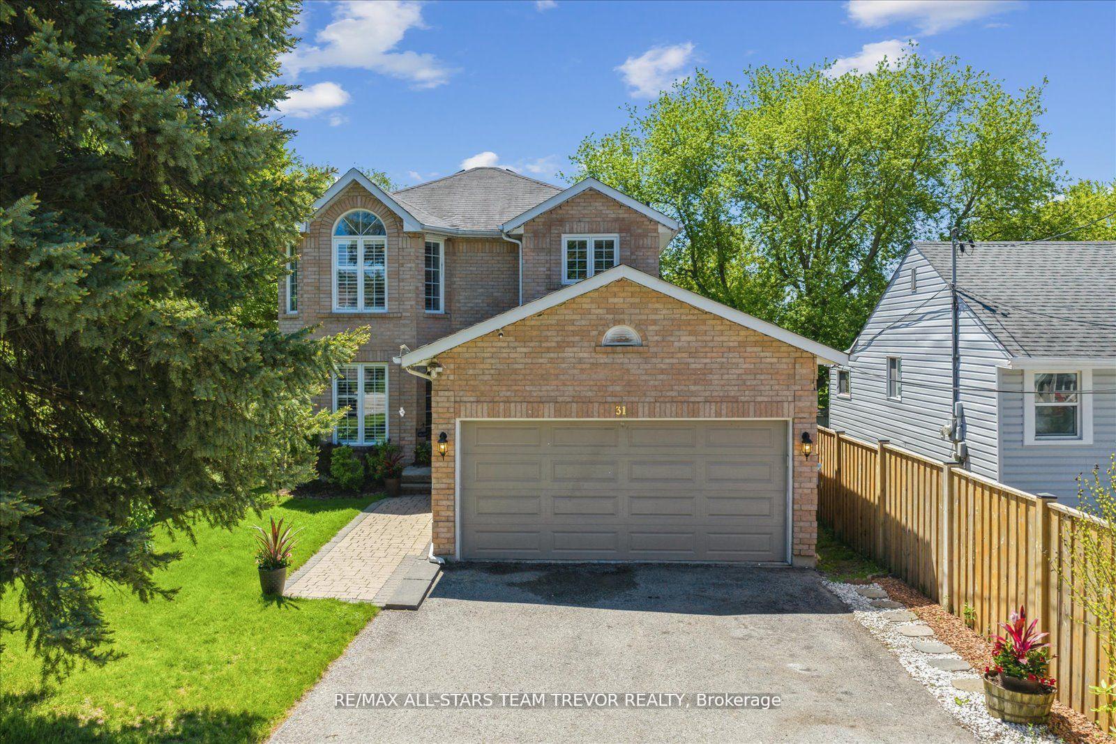 31 Riveredge Drive, Georgina, ON L4P 2N8