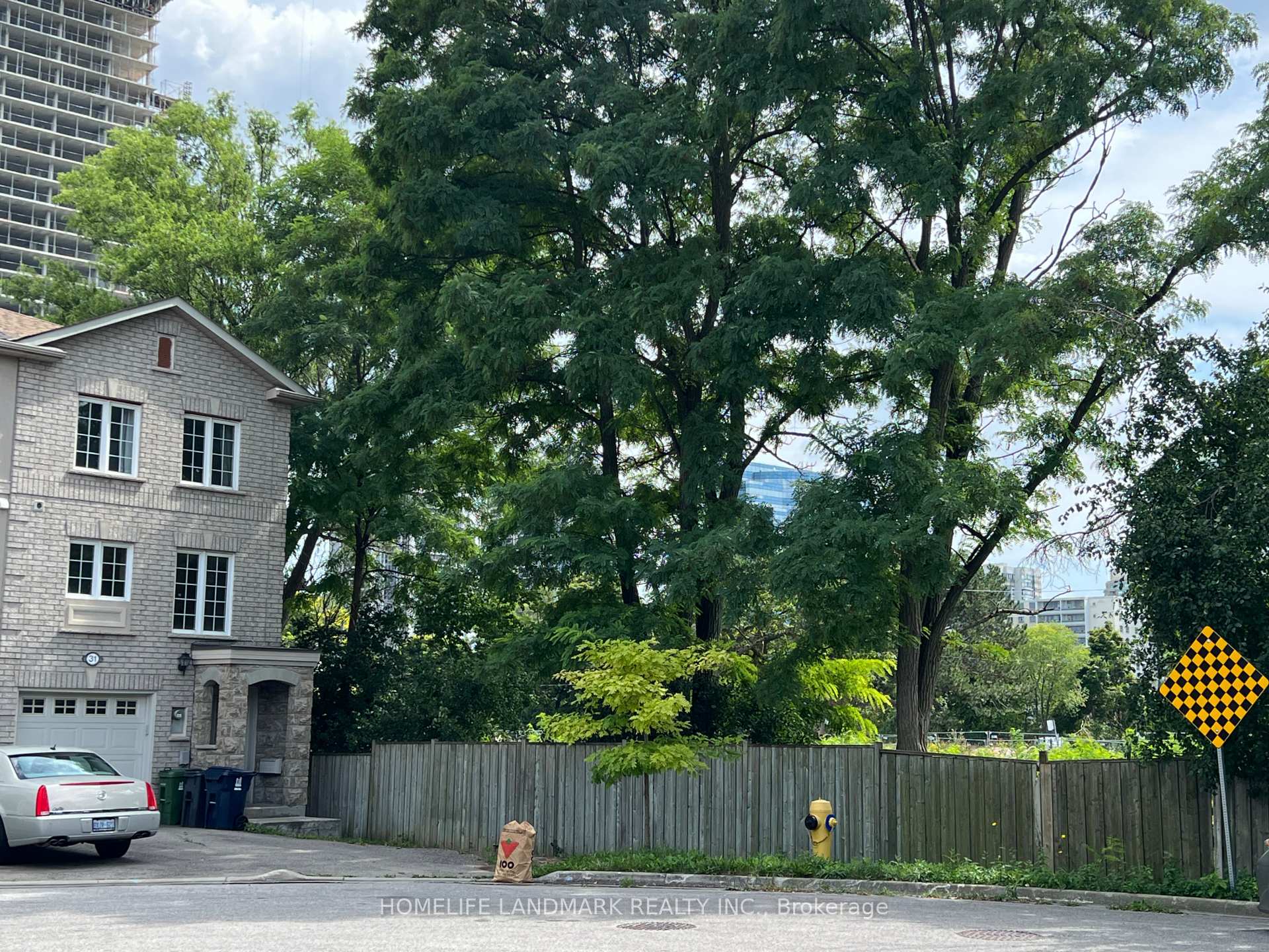 31 Rodeo Court, Toronto, ON M2M 4M3