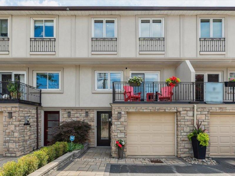 310 Robinson Street, Oakville, ON L6J 1G8