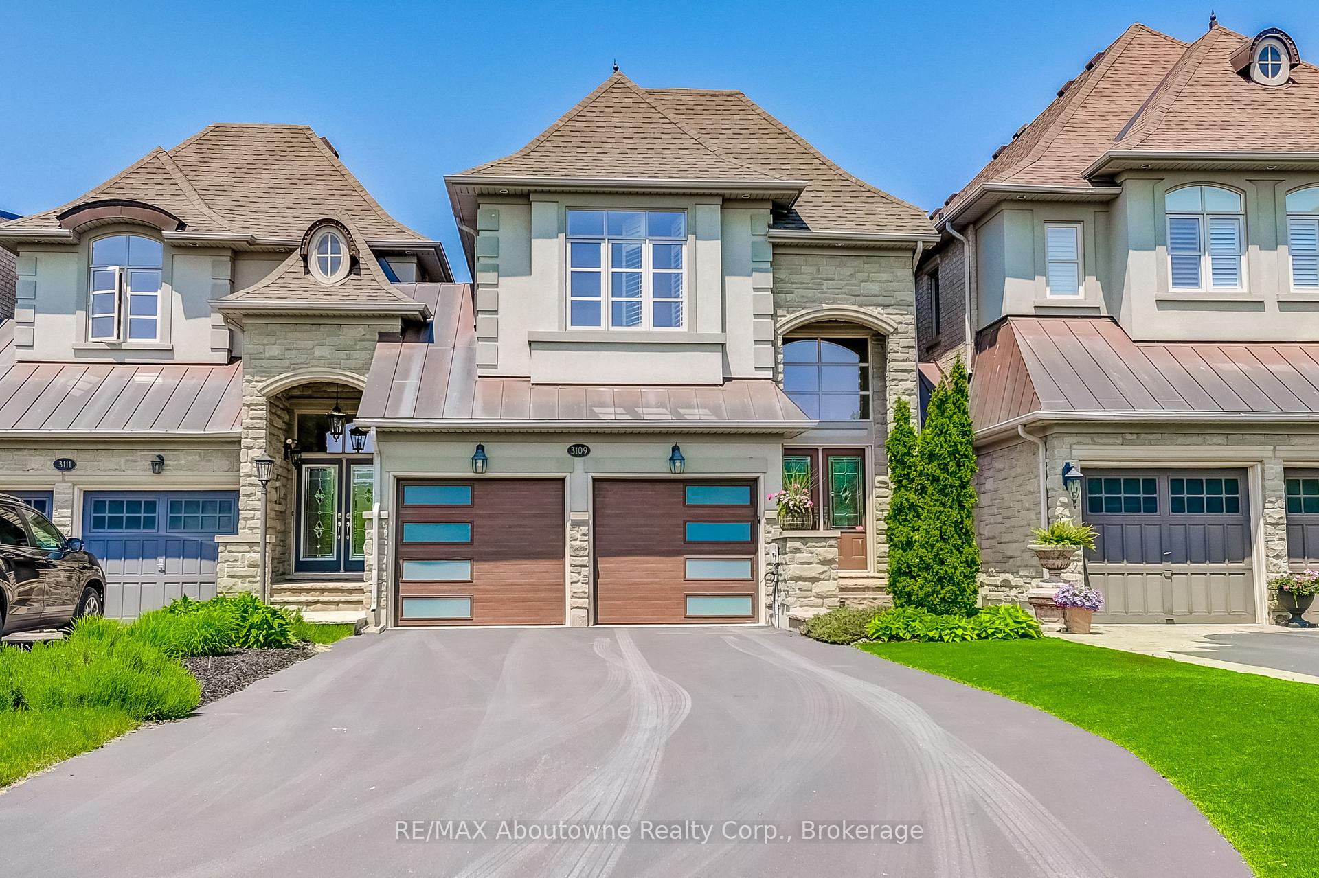 3109 Watercliffe Court, Oakville, ON L6M 0K7