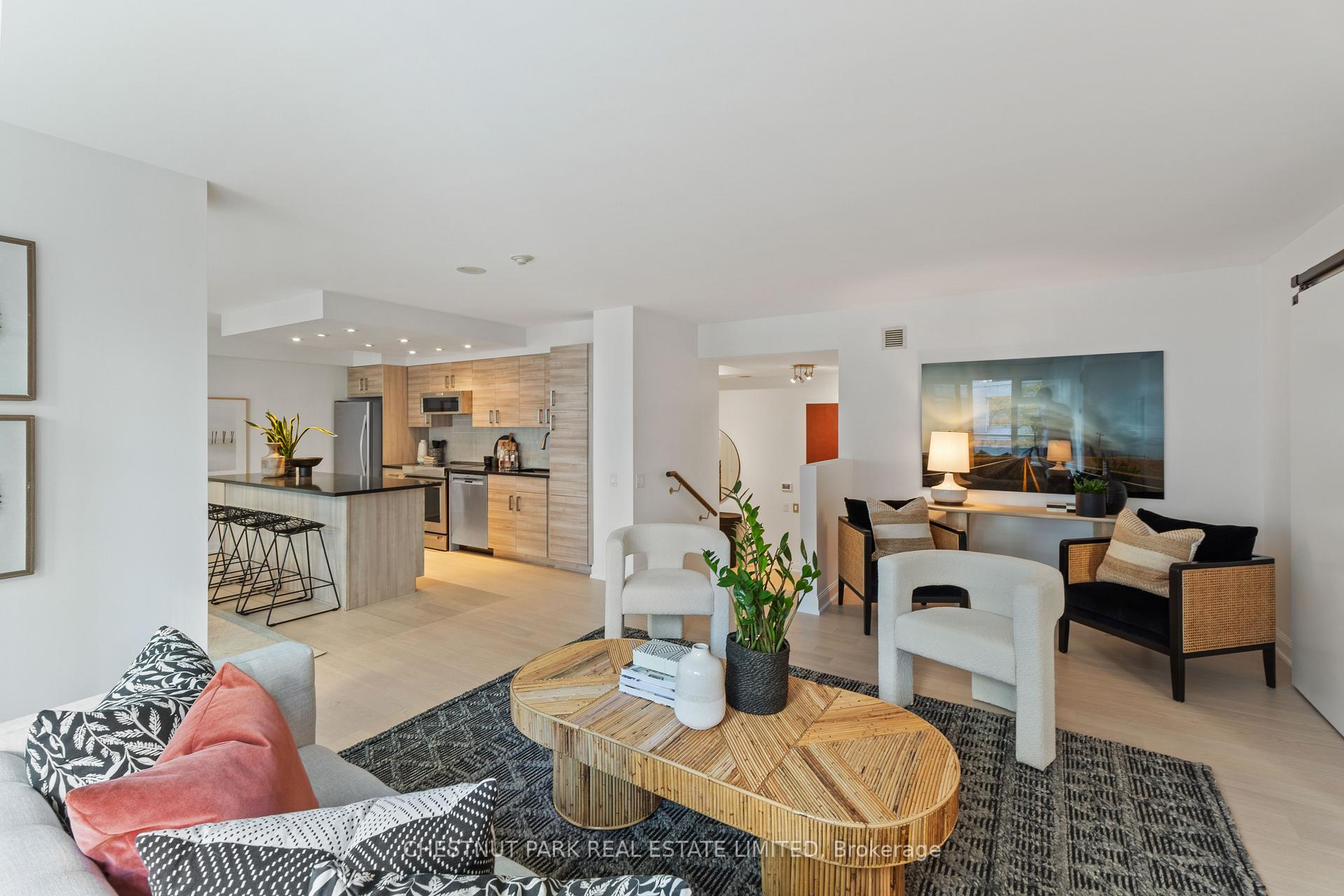 311 - 2181 Yonge Street, Toronto, ON M4S 3H7