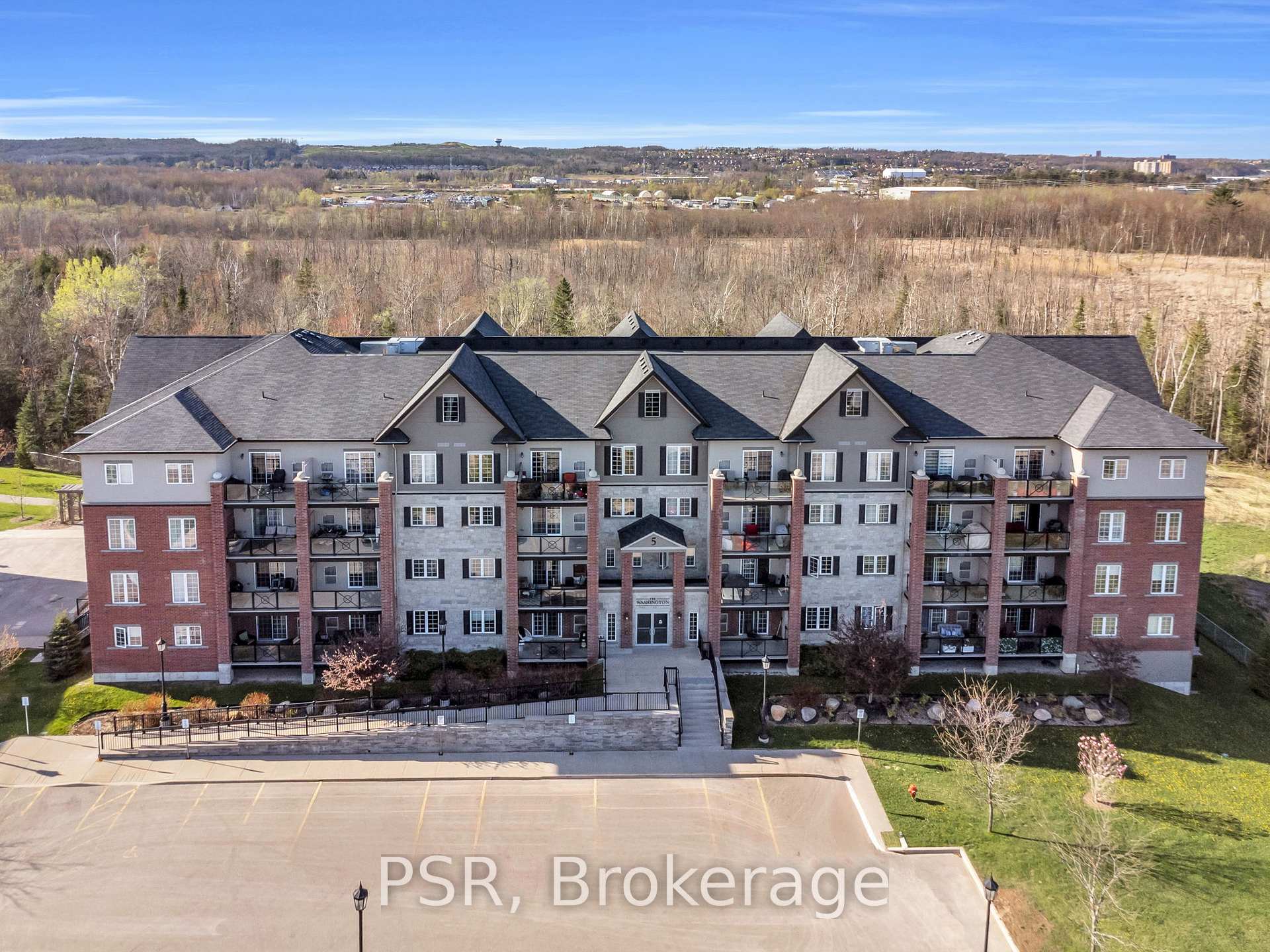 311 - 5 Greenwich Street, Barrie, ON L4N 7Y8