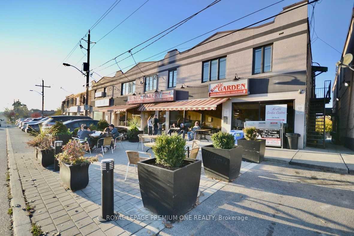 C - 312 Rustic Road, Toronto, ON M6L 1W5