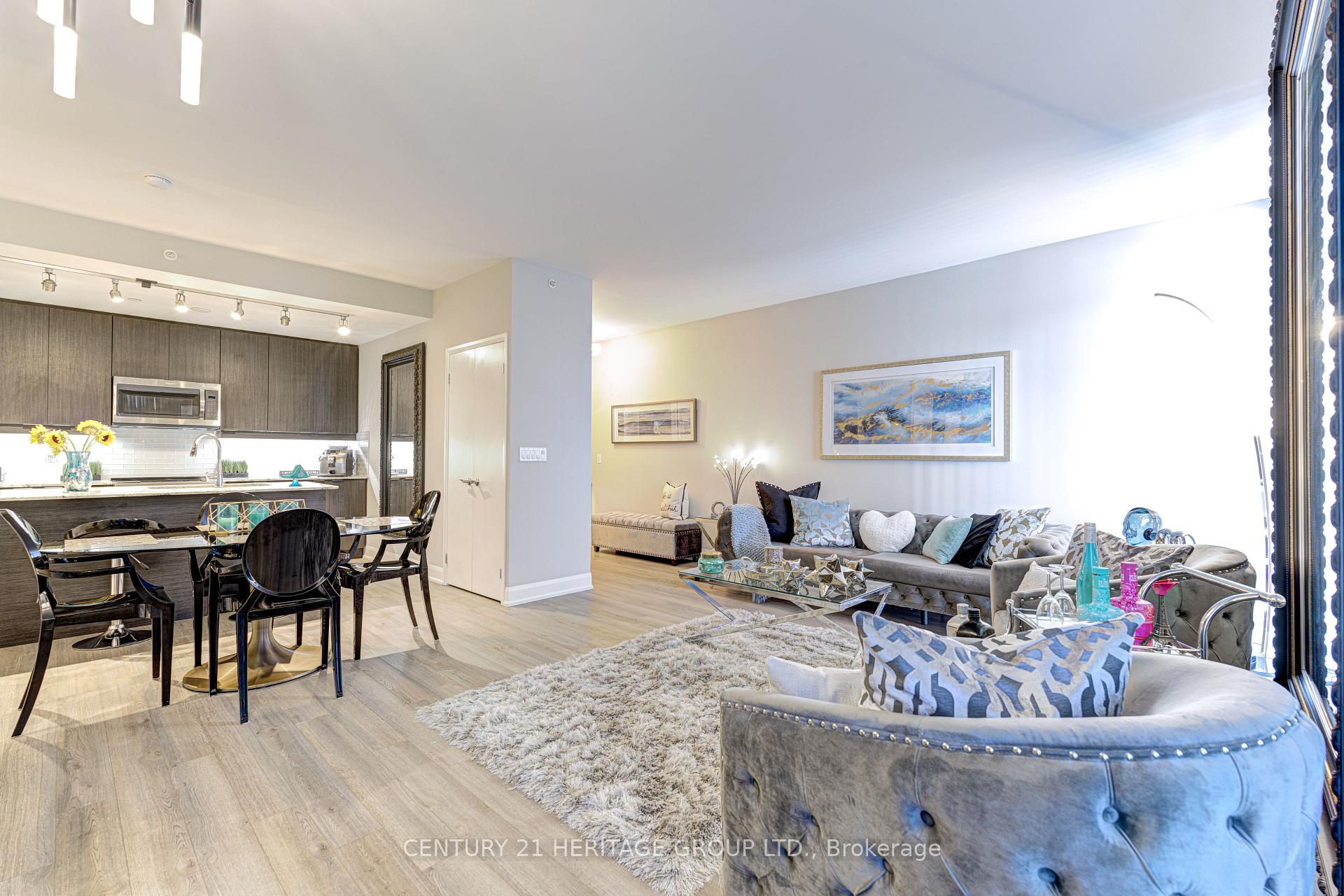 313 - 2910 Highway 7 Road, Vaughan, ON L4K 0H8
