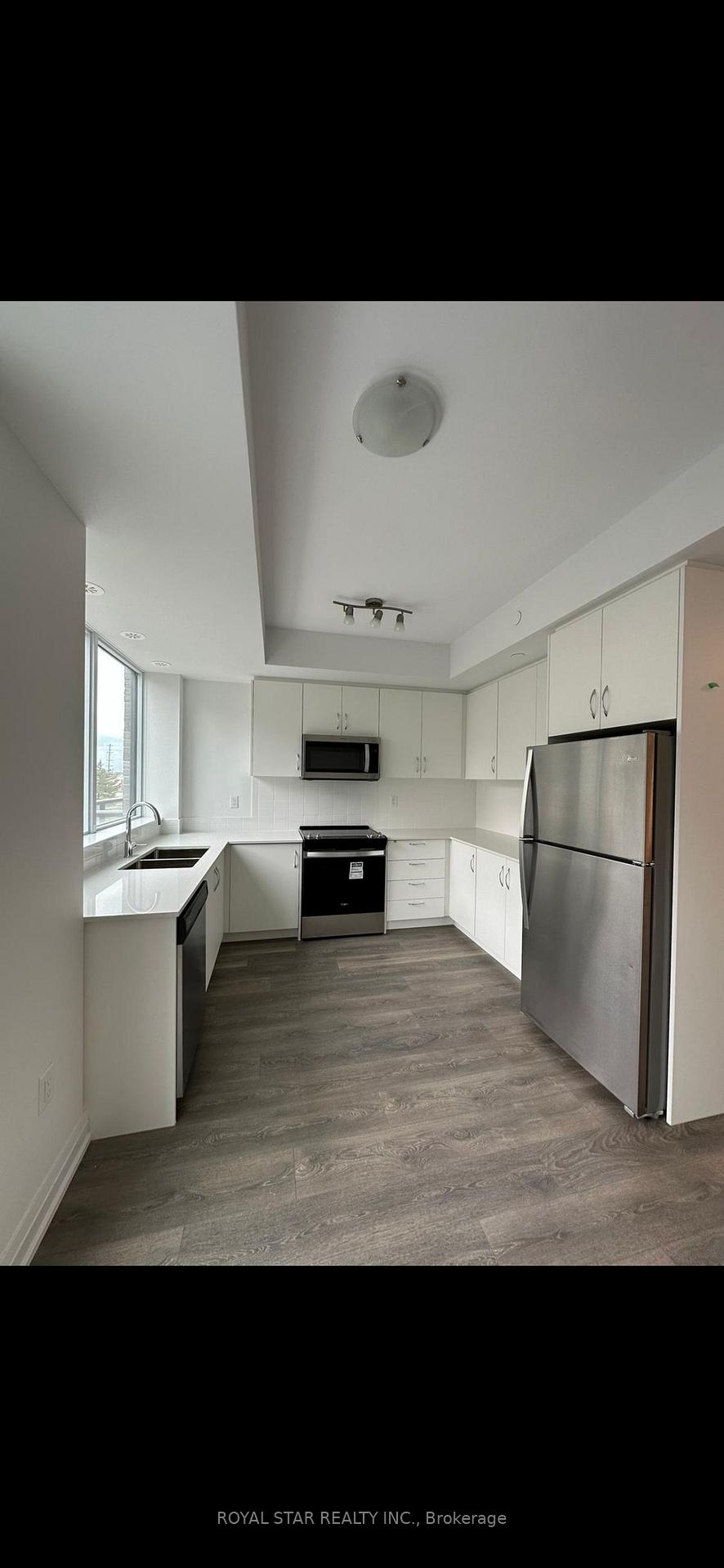 313 - 95 Attmar Drive, Brampton, ON L6P 0Y6