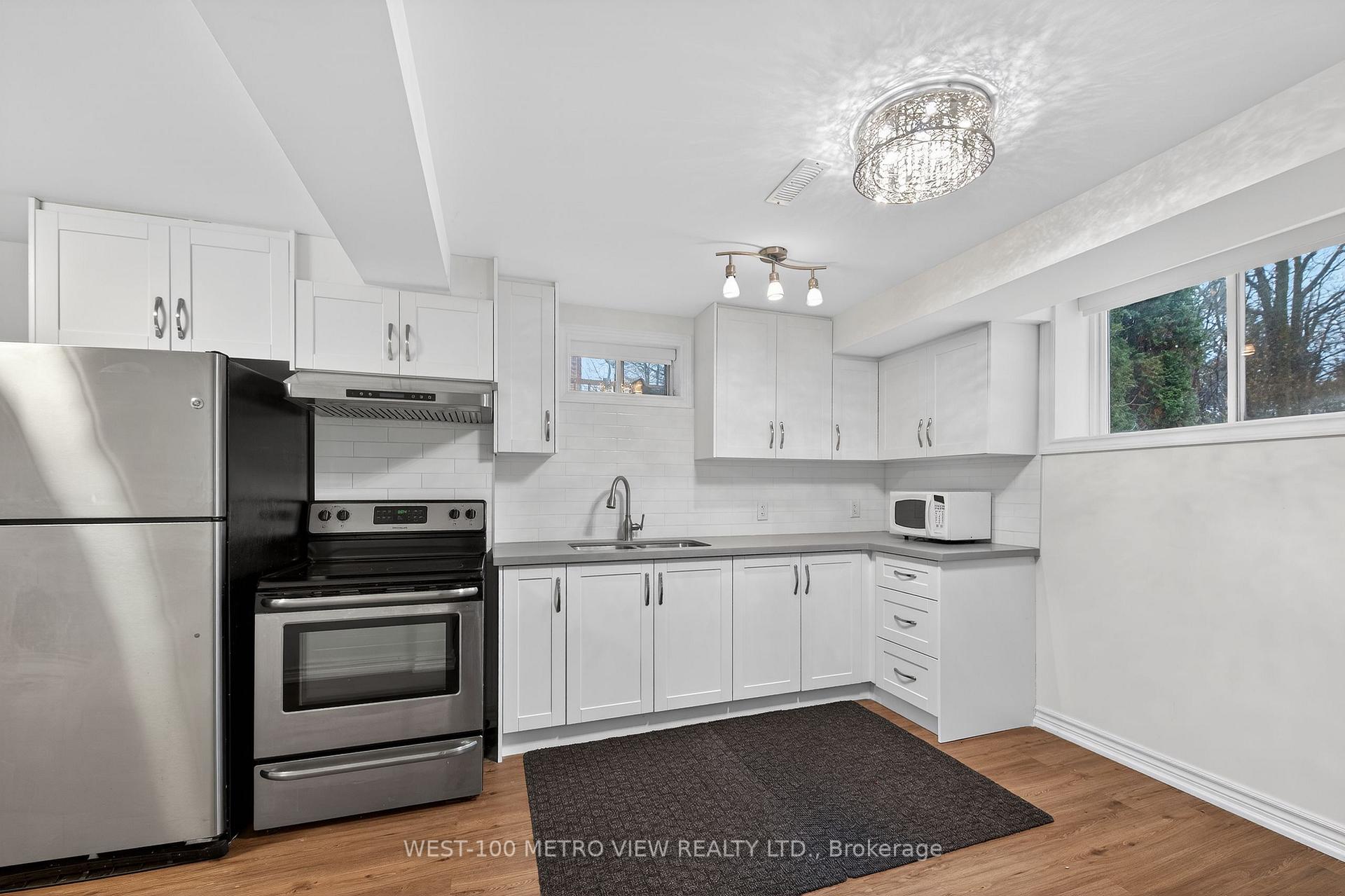 3139 Dover Crescent, Mississauga, ON L5L 5V3