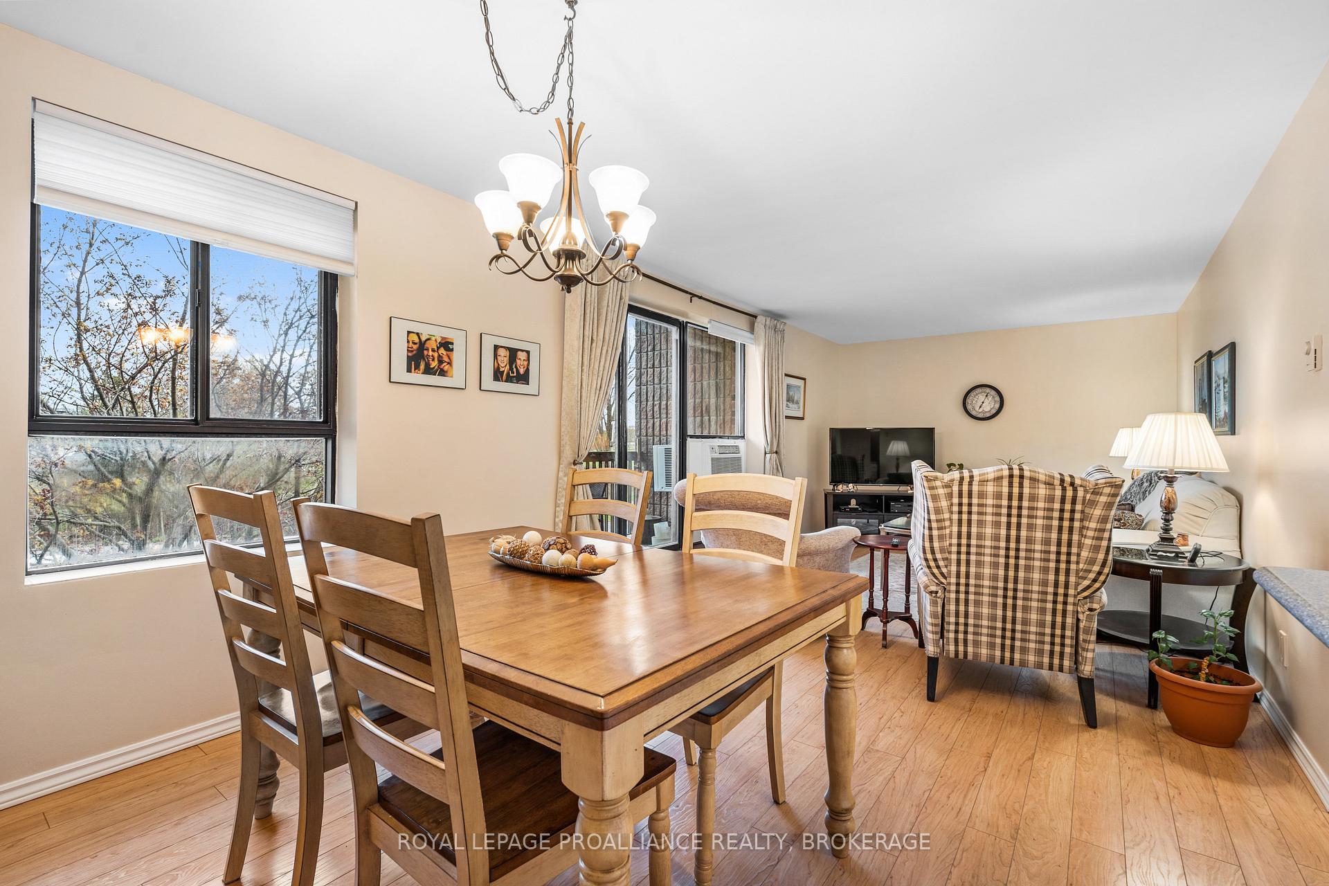 314 - 17 Eldon Hall Place, Kingston, ON K7M 7H5