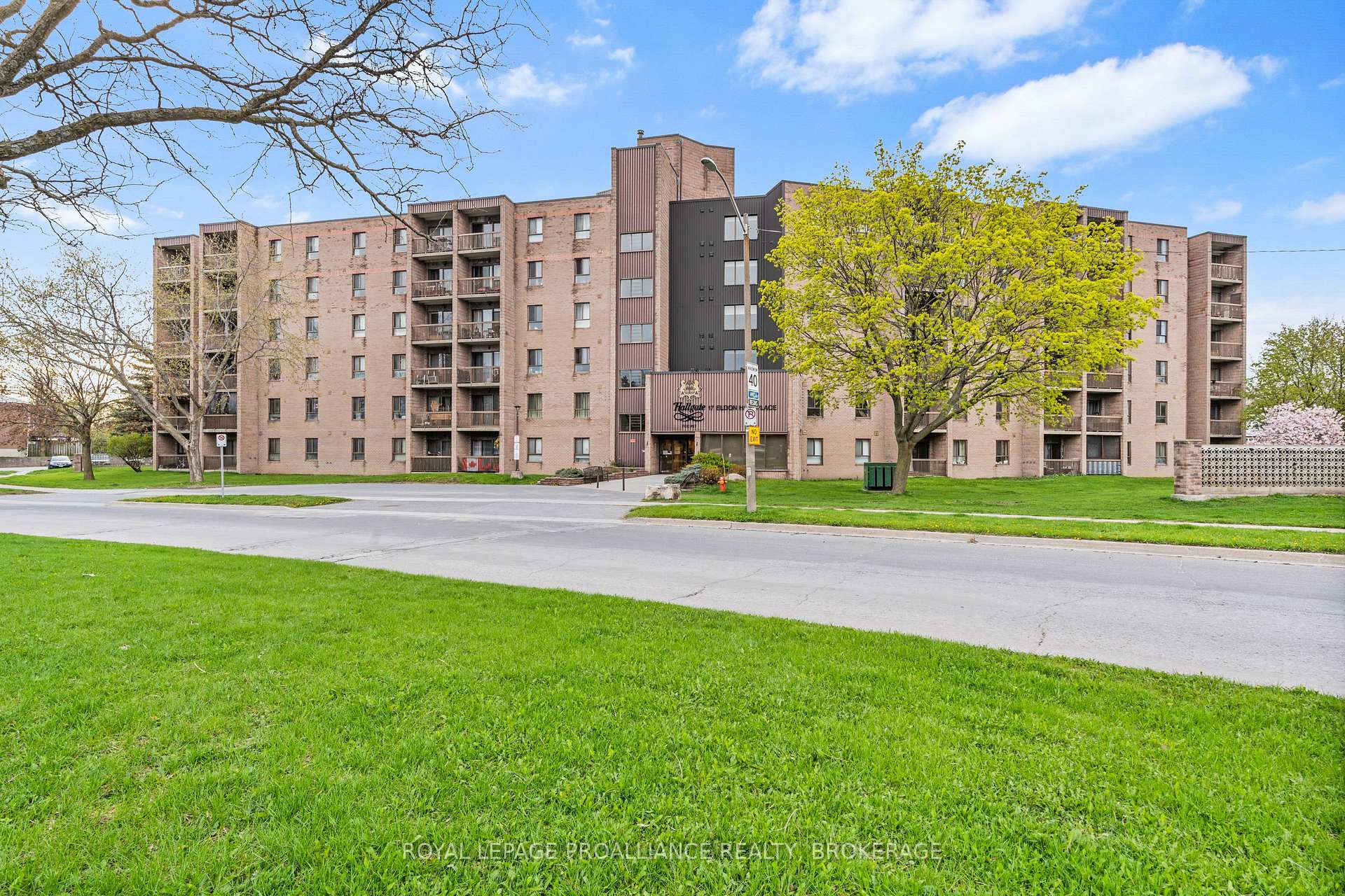 314 - 17 Eldon Hall Place, Kingston, ON K7M 7H5