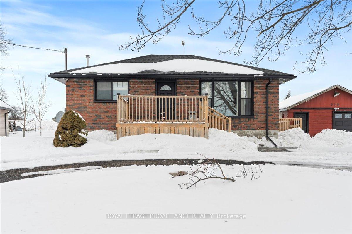 315 Bellevue Drive, Belleville, ON K8N 4Z5