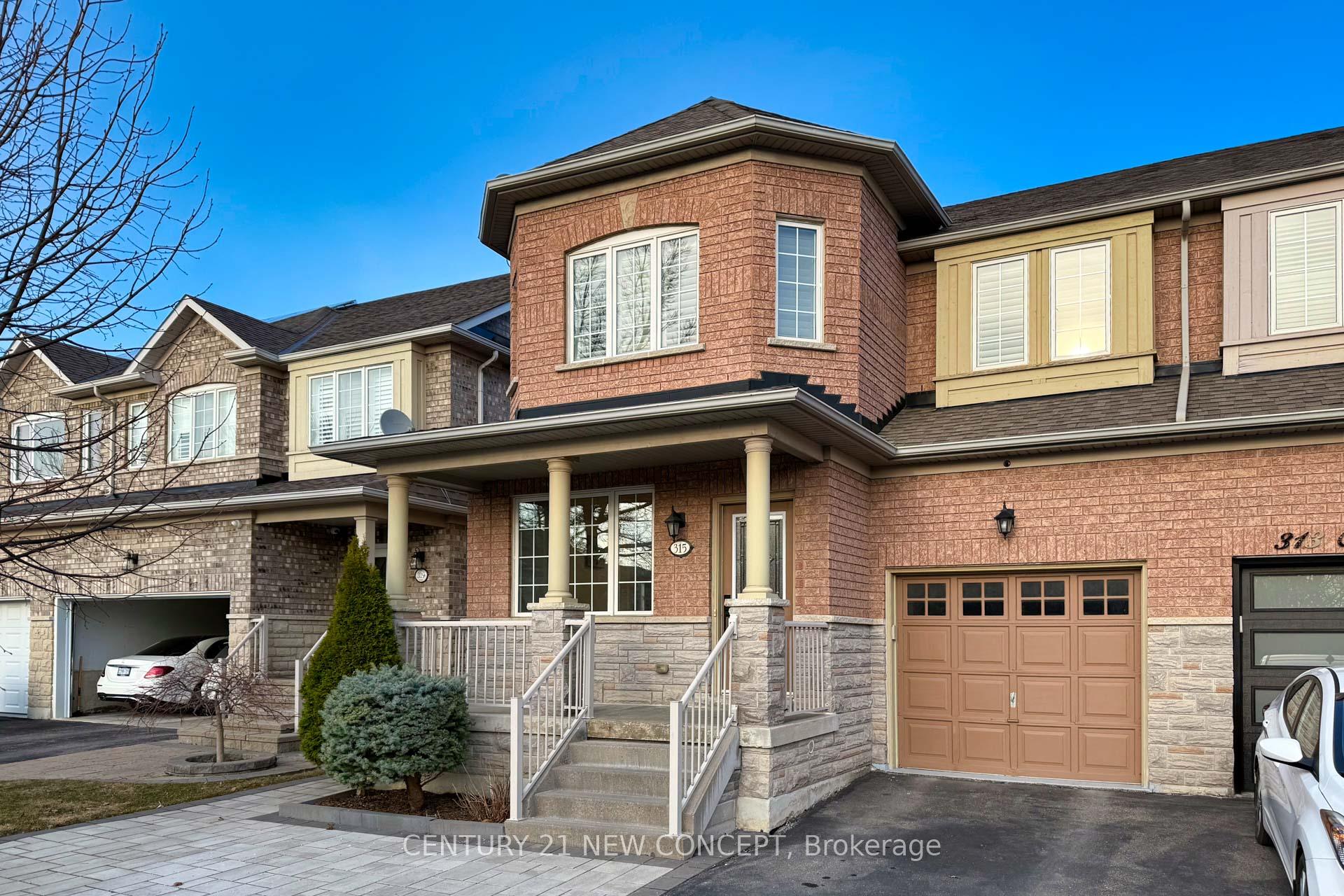 315 Conover Avenue, Aurora, ON L4G 7X4