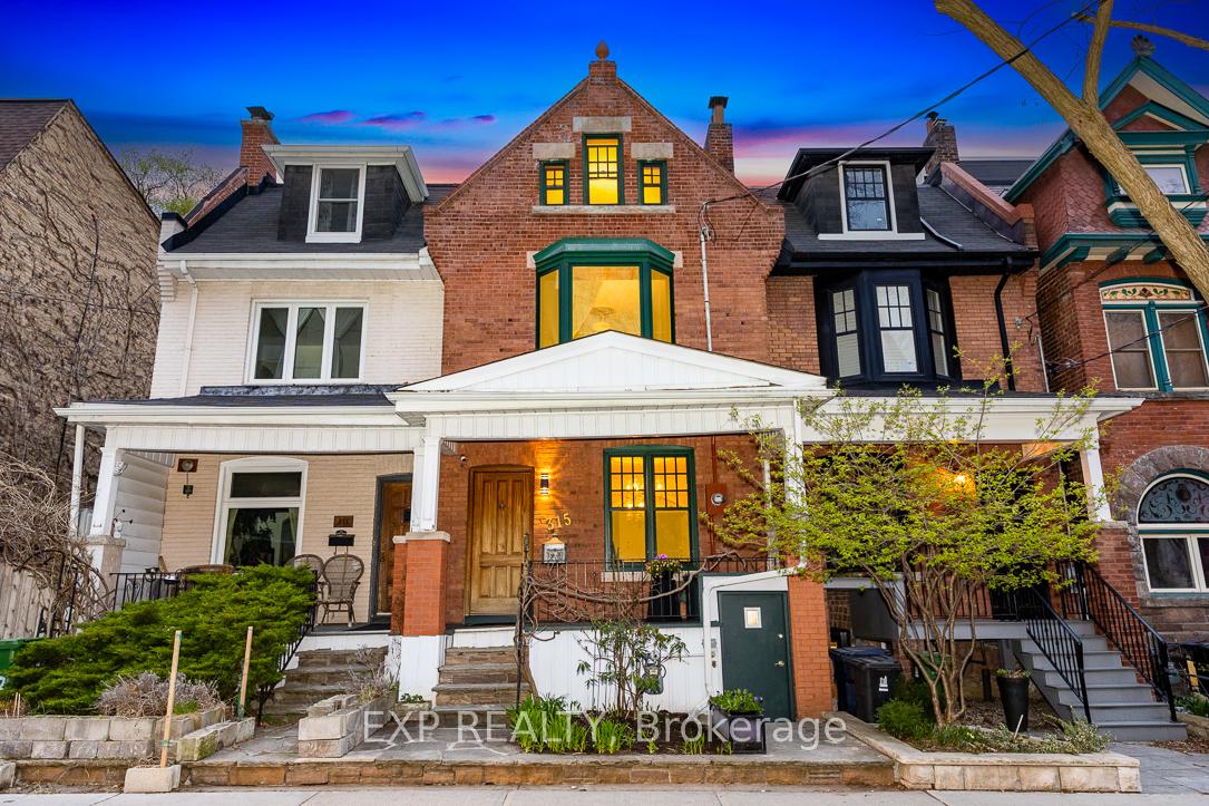 315 Mutual Street, Toronto, ON M4Y 1X6