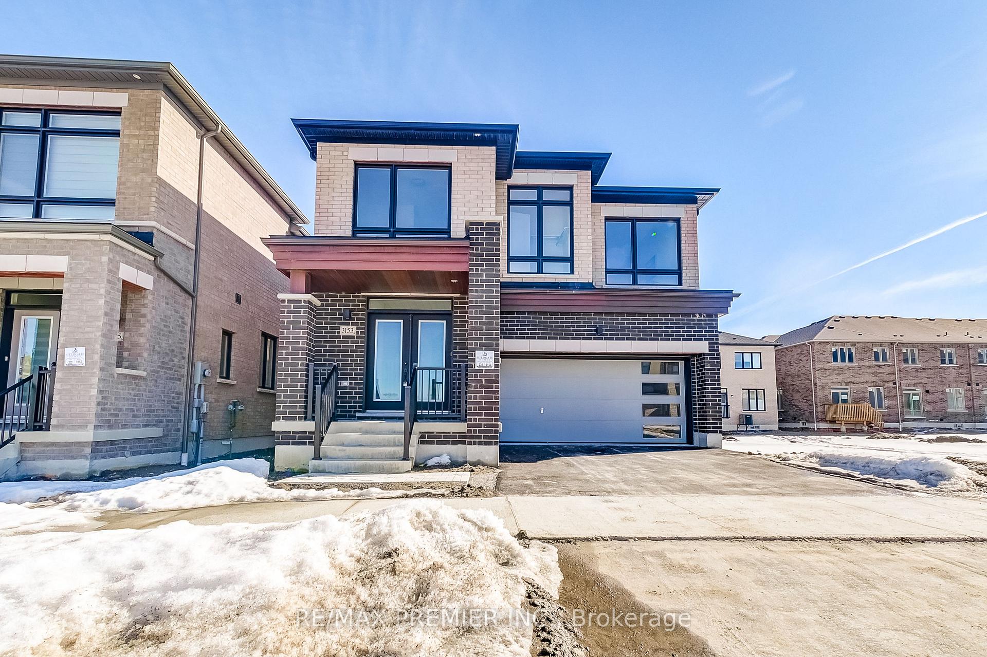 3153 Blazing Star Avenue, Pickering, ON L1Y 0B4