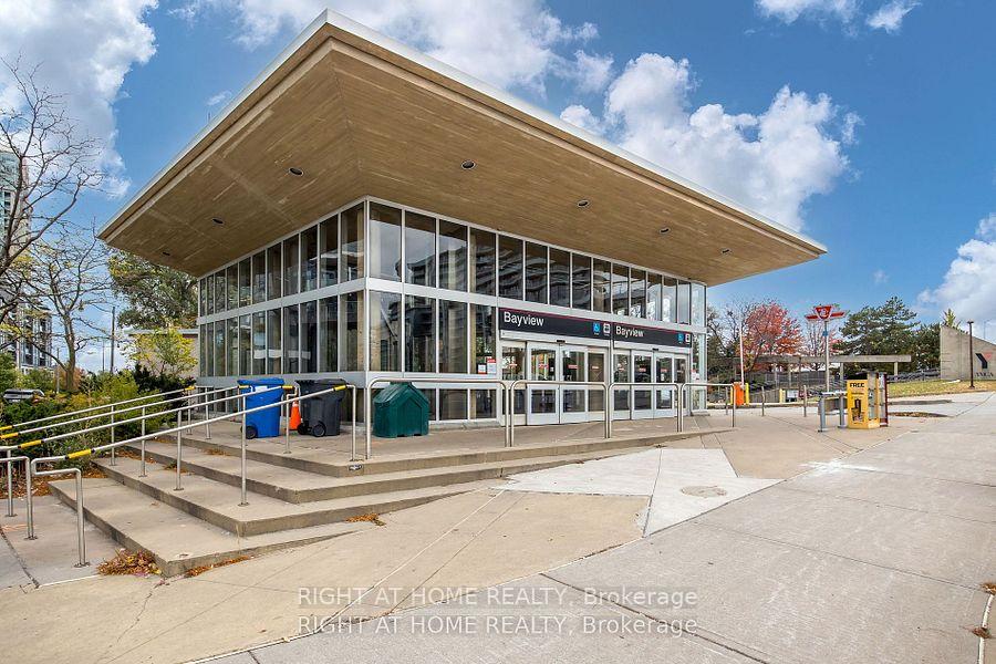 318 - 7 Kenaston Gardens, Toronto, ON M2K 0E9