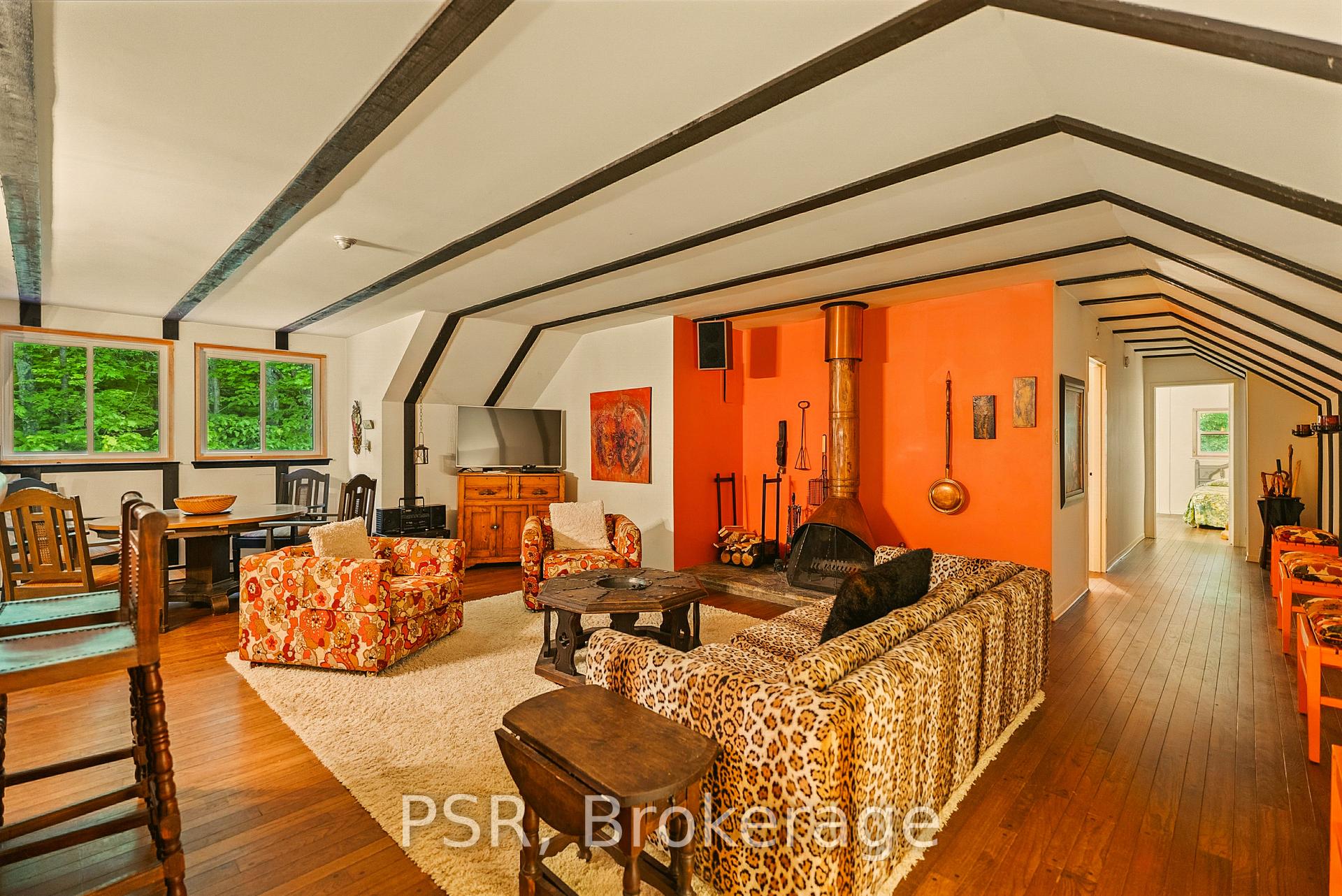 319 - 12 Bigwin Island, Lake of Bays, ON P0B 1A0