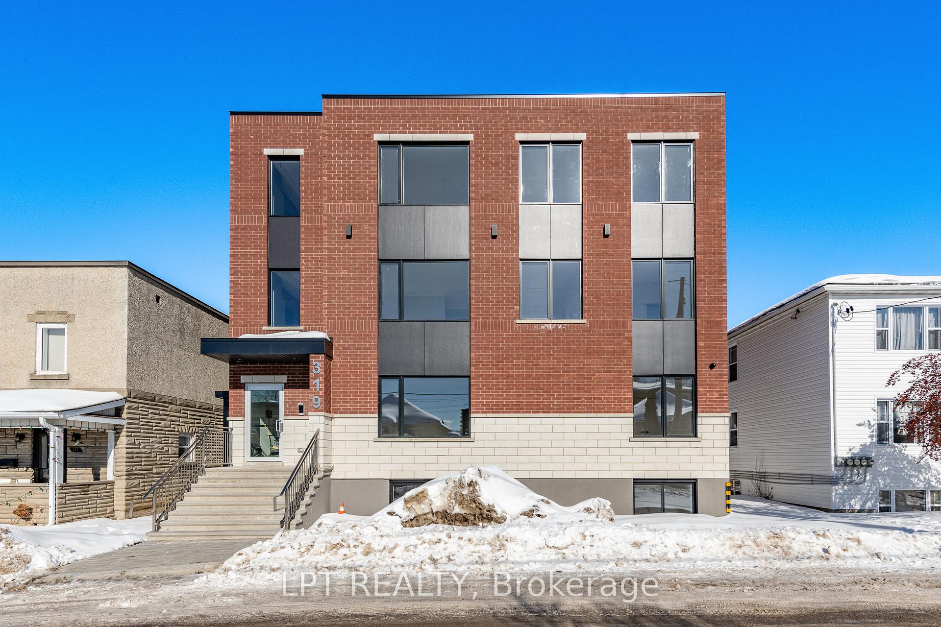 5 - 319 Shakespeare Street, Vanier and Kingsview Park, ON K1L 5M1