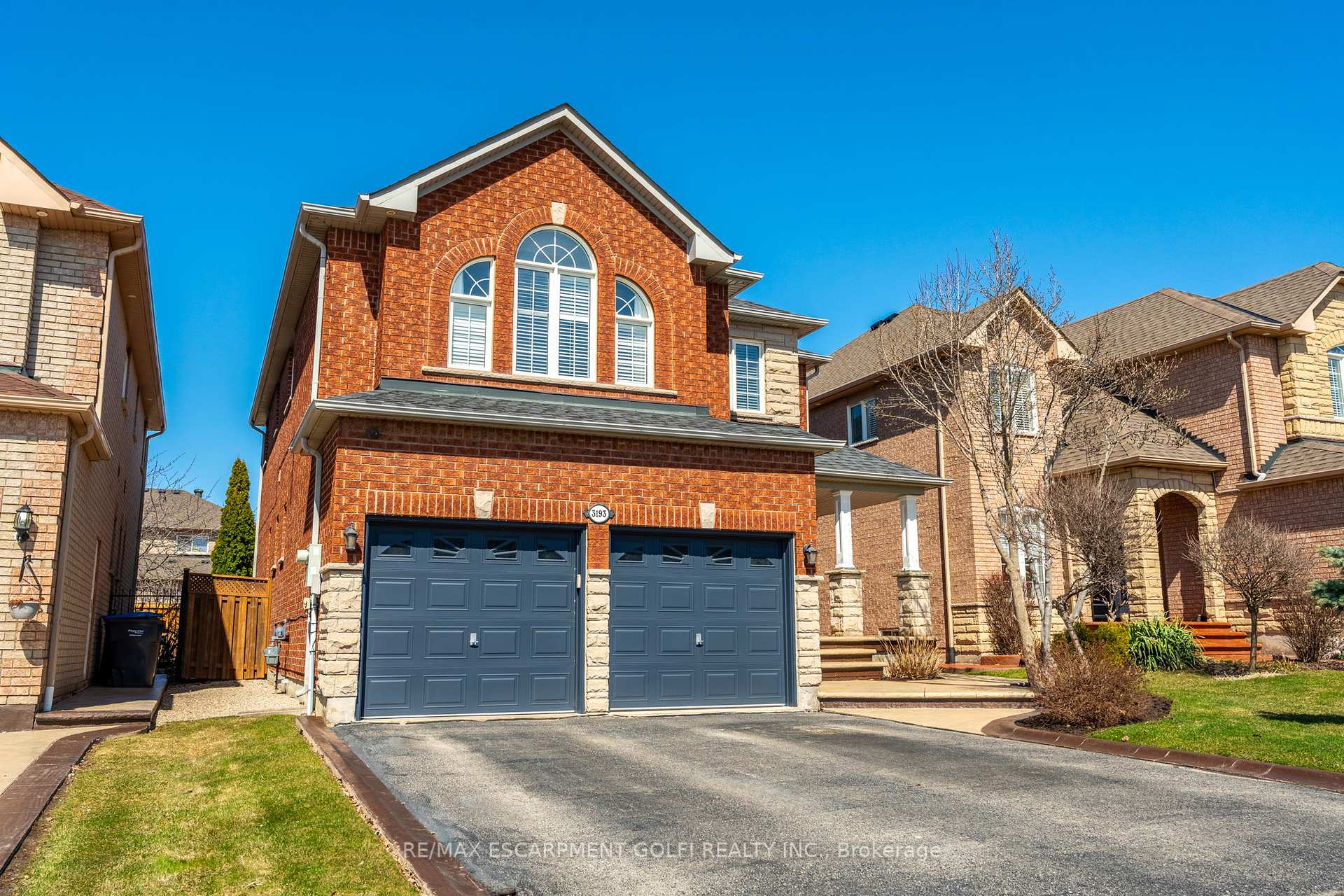 3193 Innisdale Road, Mississauga, ON L5N 7T3