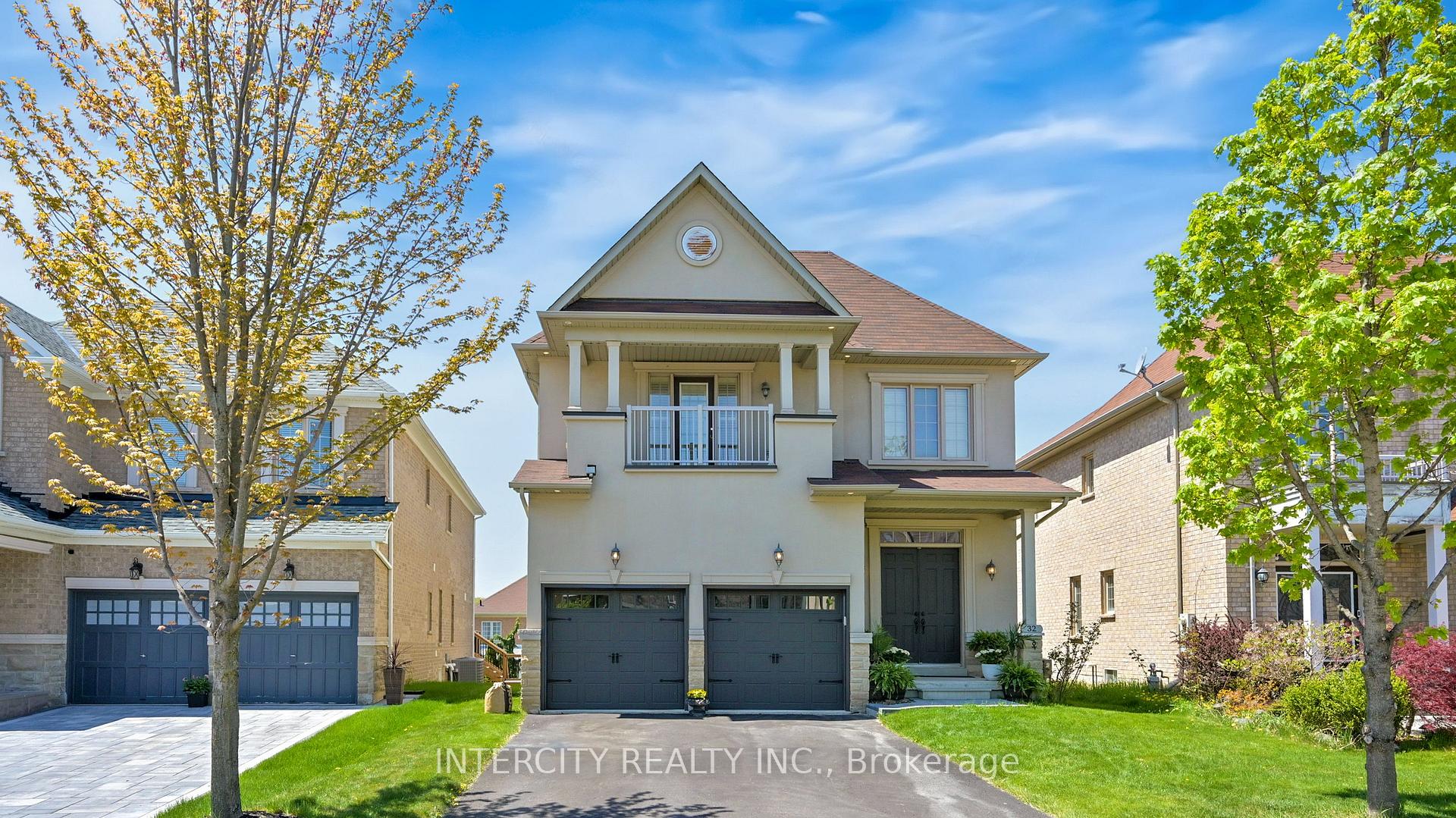 32 Allison Ann Way, Vaughan, ON L6A 0J4