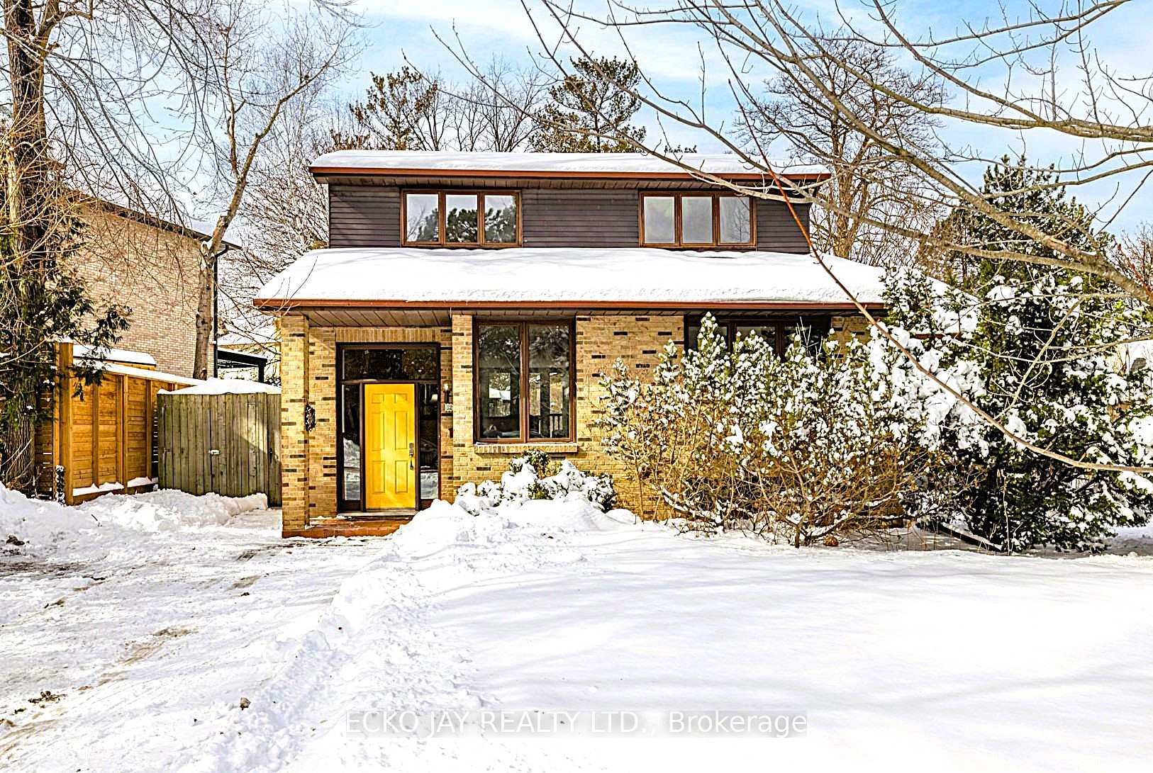 32 Bradgate Road, Toronto, ON M3B 1J7
