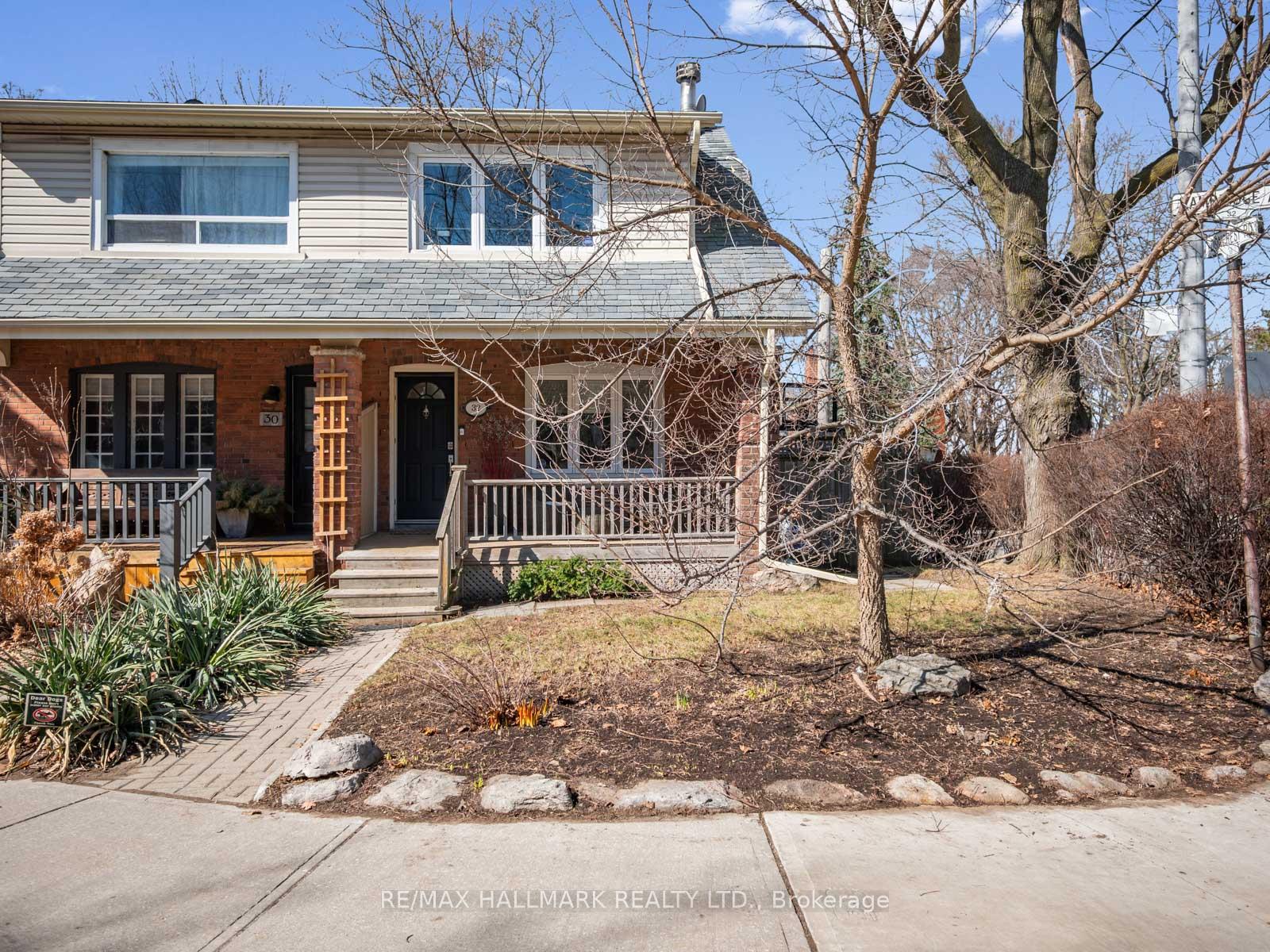 32 Cambridge Avenue, Toronto, ON M4K 2L1