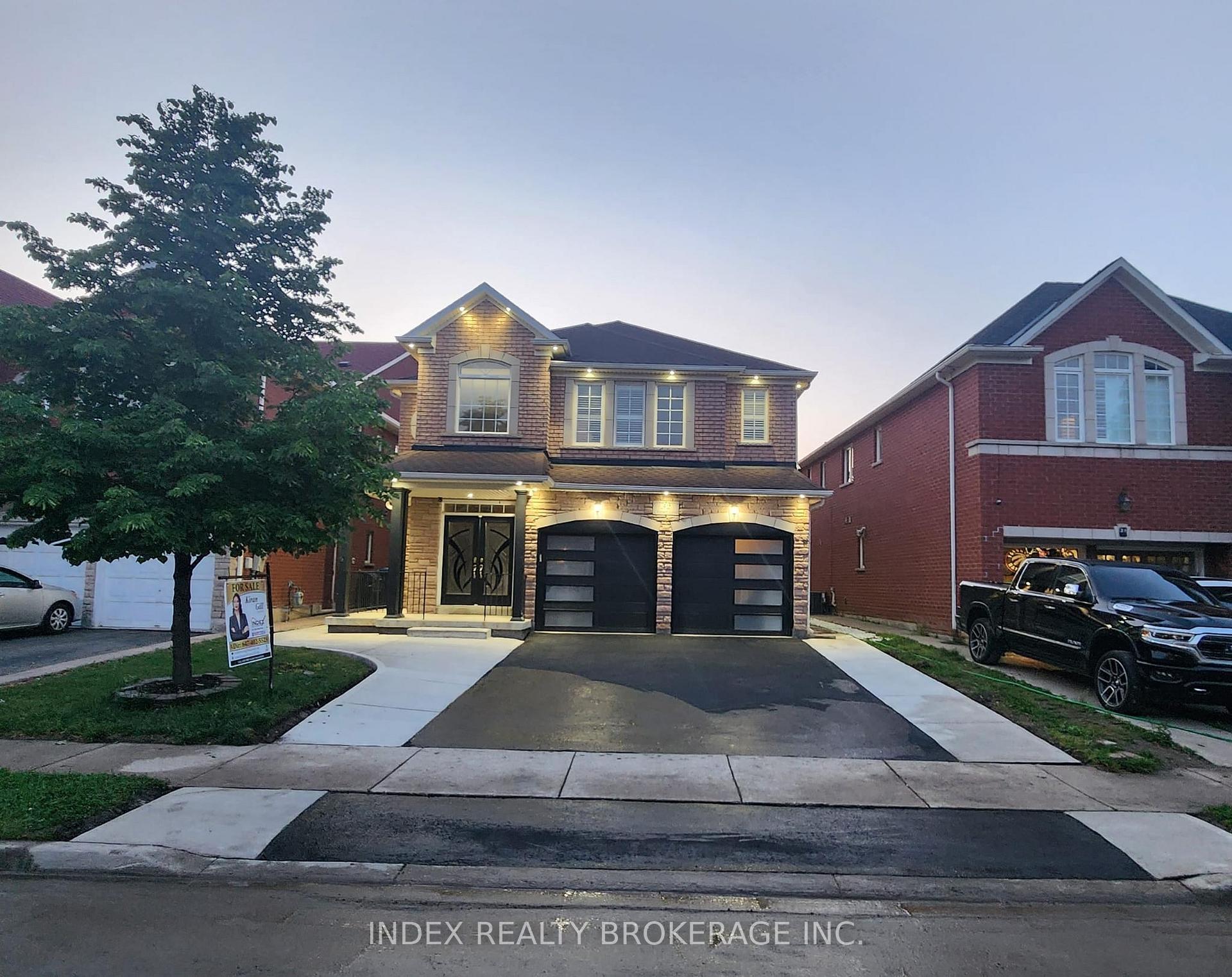 32 Charger Lane, Brampton, ON L7A 3C1