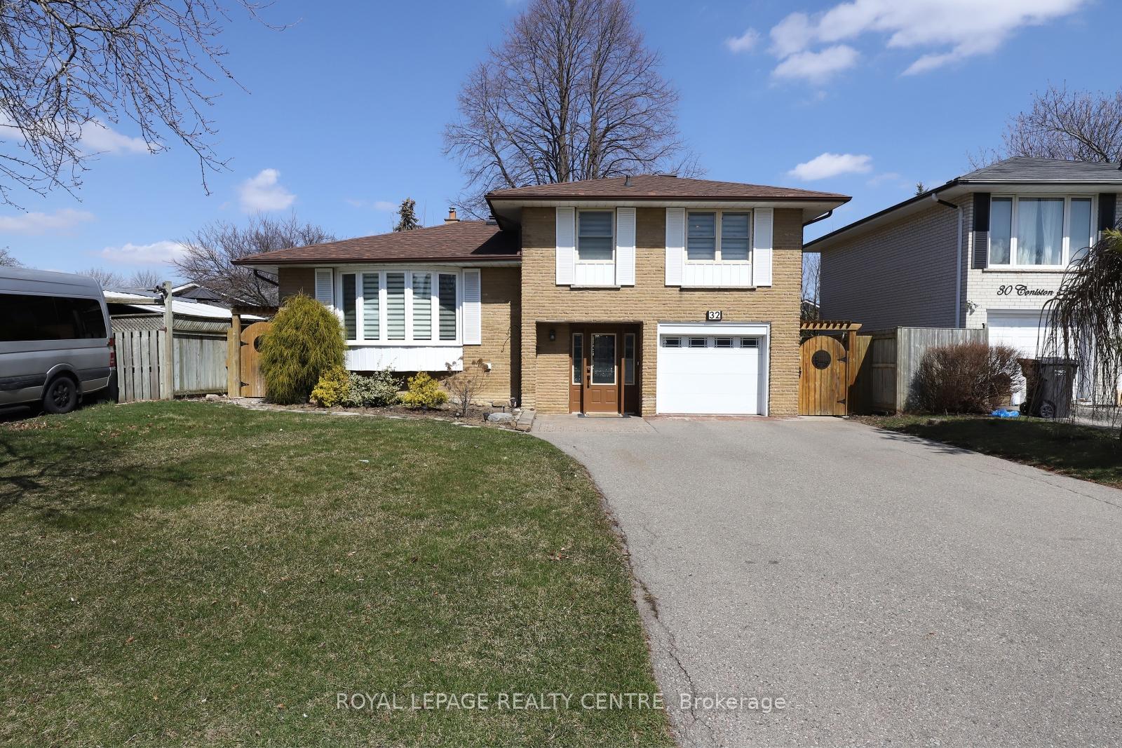32 Coniston Avenue, Brampton, ON L6X 2H4