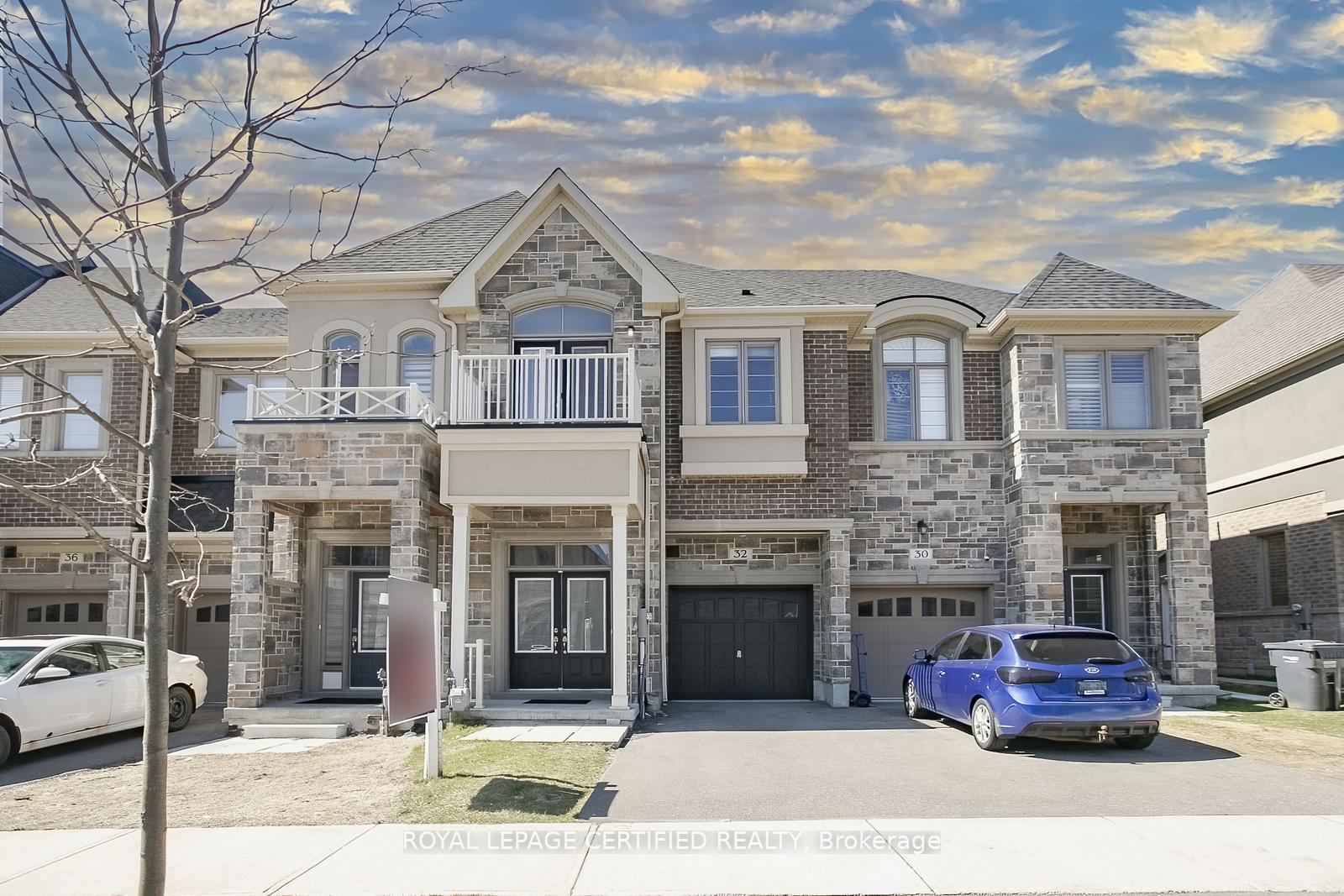 32 Dalbeattie Drive, Brampton, ON L6Y 6H6