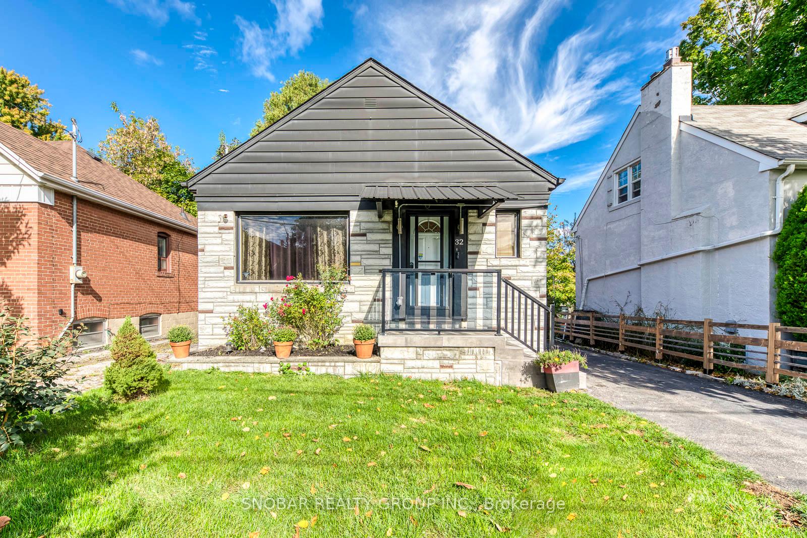 32 Dixon Road, Toronto, ON M9P 2L3