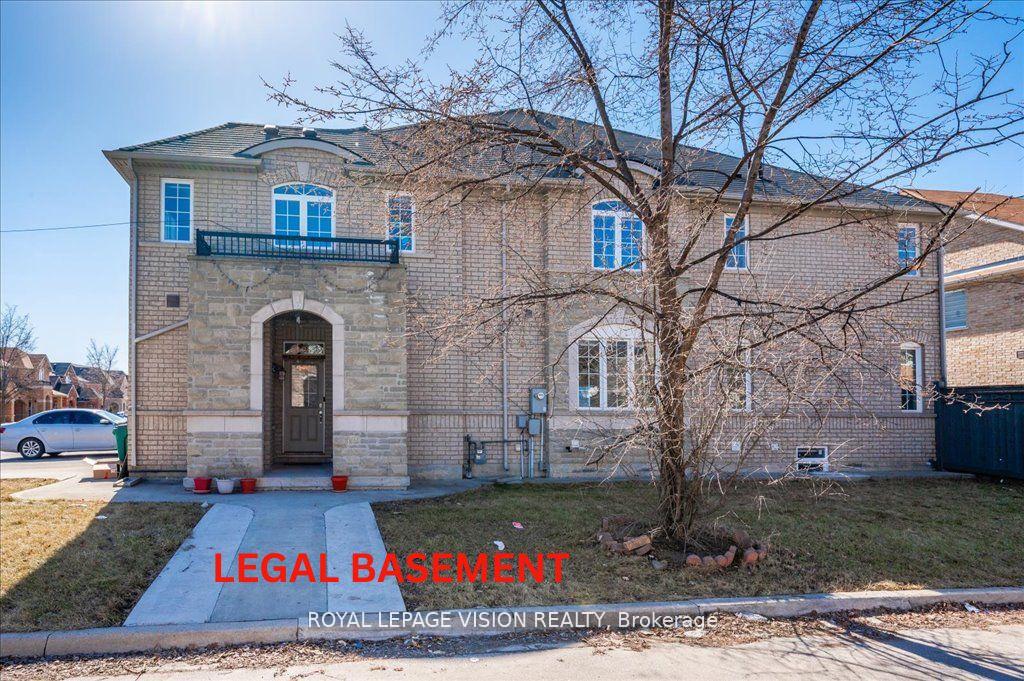 32 Drexel Road, Brampton, ON L6P 3S1