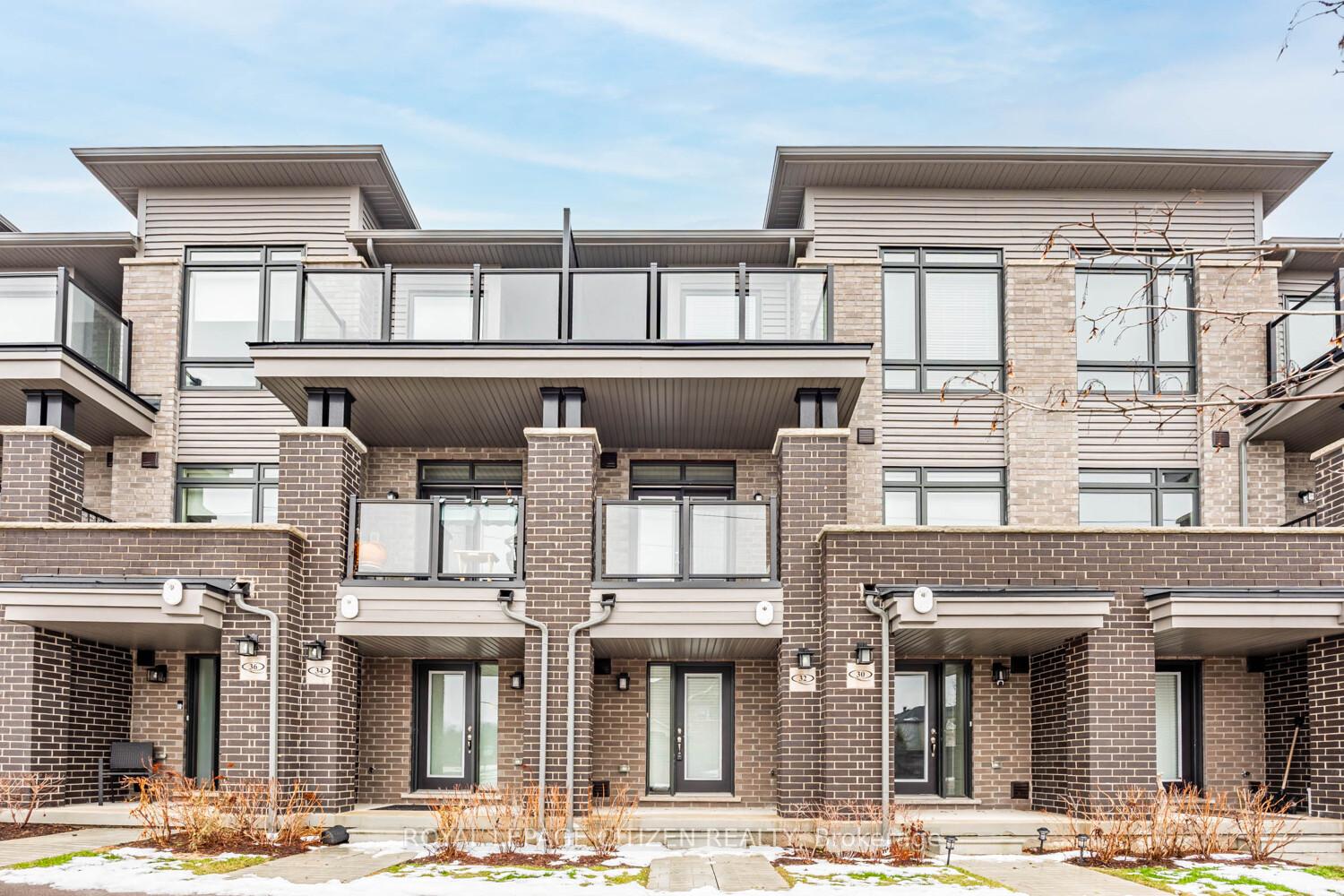 32 Emmas Way, Whitby, ON L1R 0S7